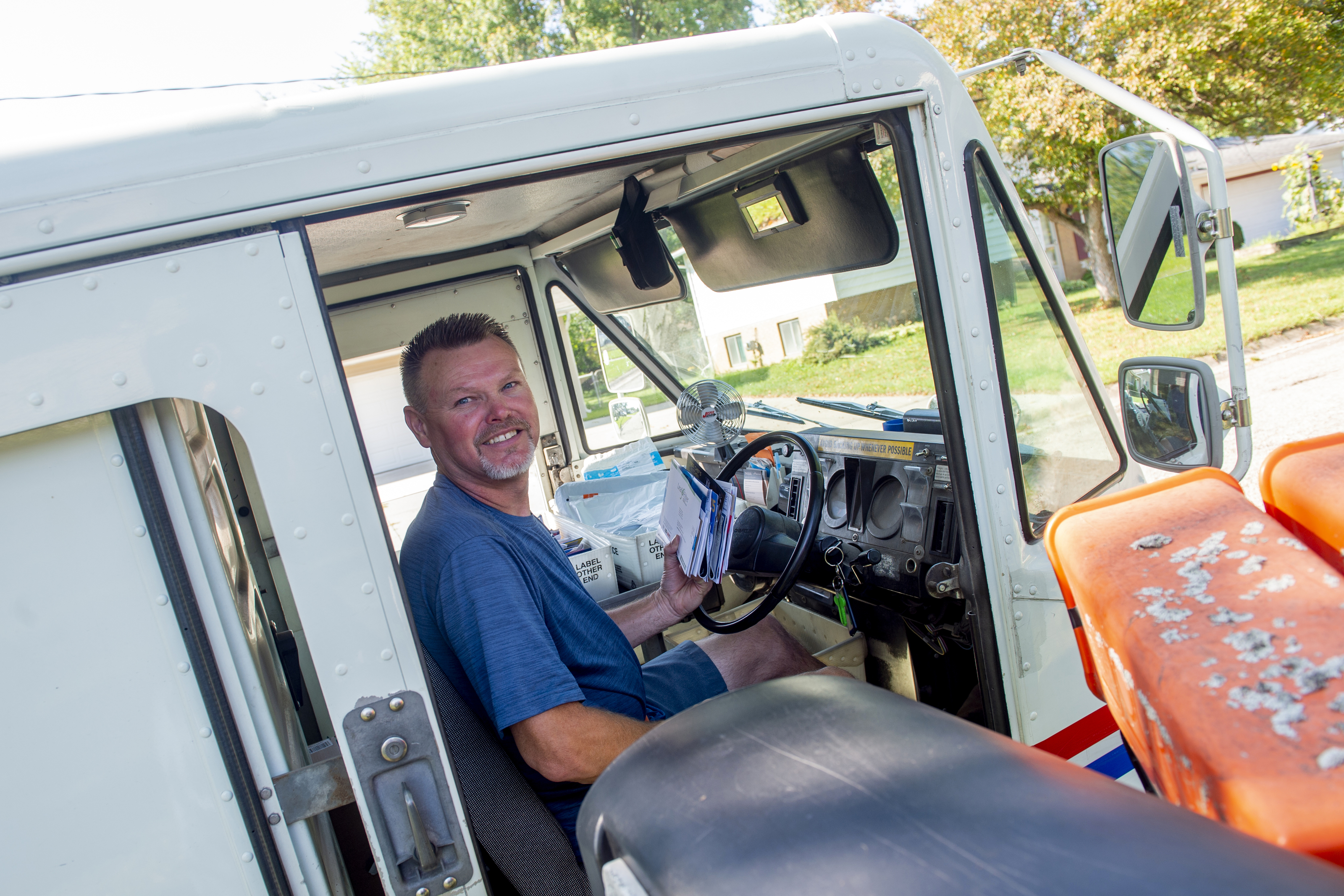 Swartz Creek mail carrier honored with Million Mile Award - mlive.com