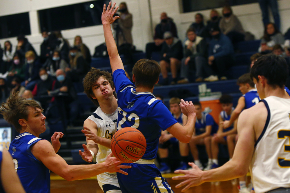 Notre Dame boys basketball hosts Palmerton on Jan. 12, 2022 ...
