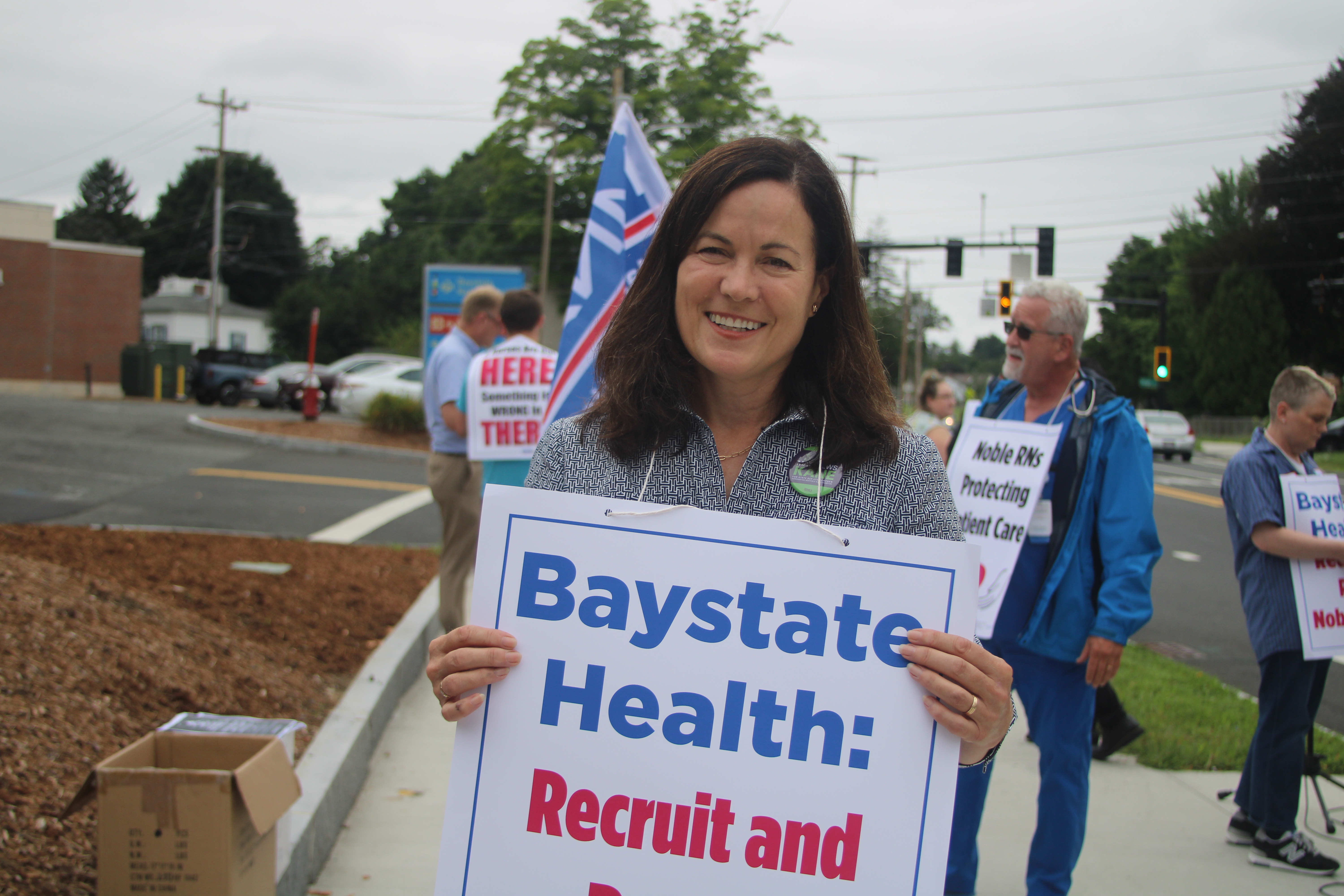 Westfield Baystate Noble Hospital nurse's picket 8-6-24 - masslive.com