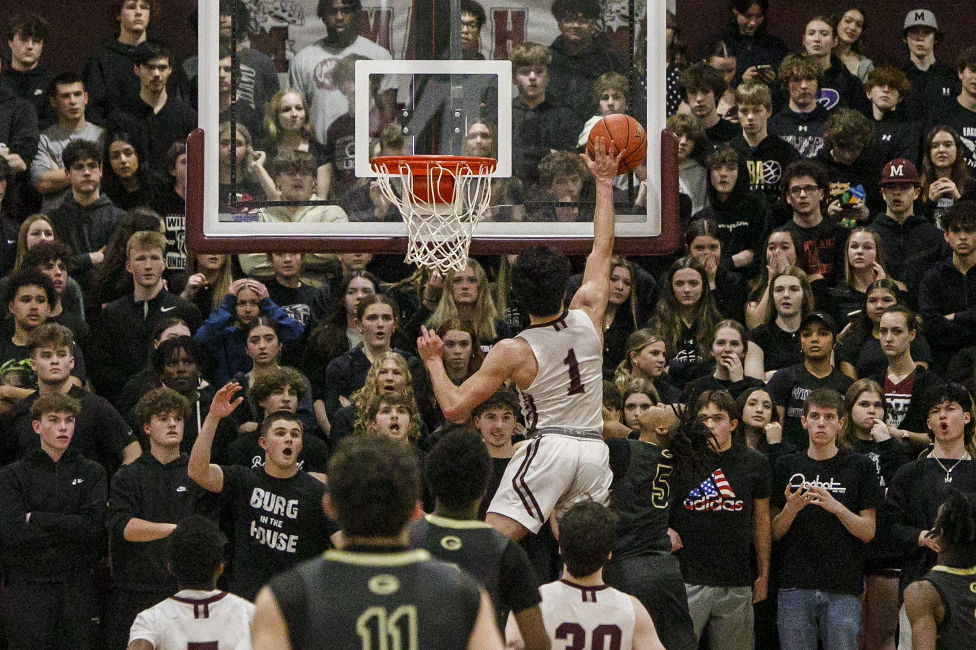 Mechanicsburg vs Gateway in a boys high school basketball PIAA 5A first ...