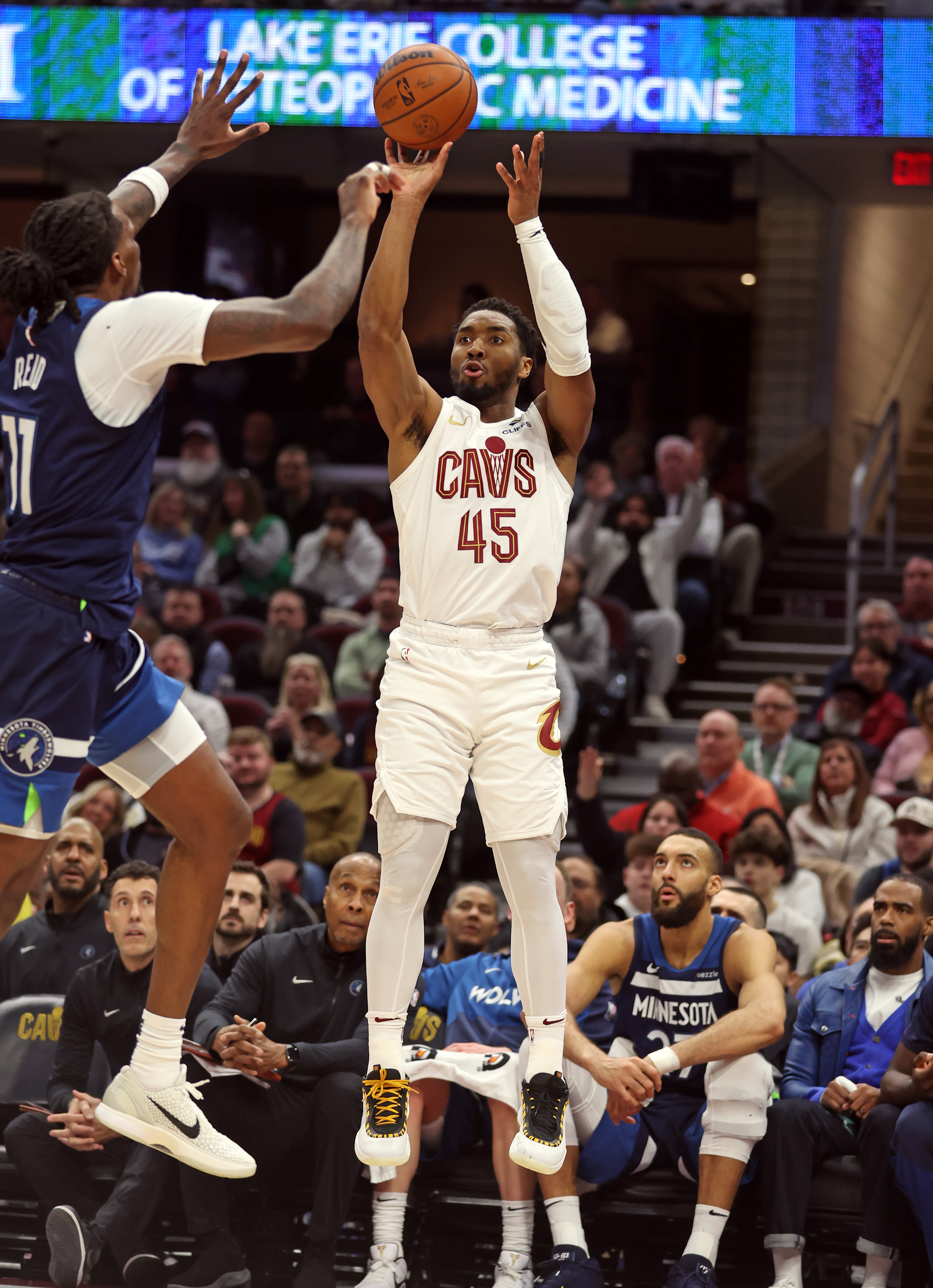 Cleveland Cavaliers vs. Minnesota Timberwolves, February 10, 2025 ...