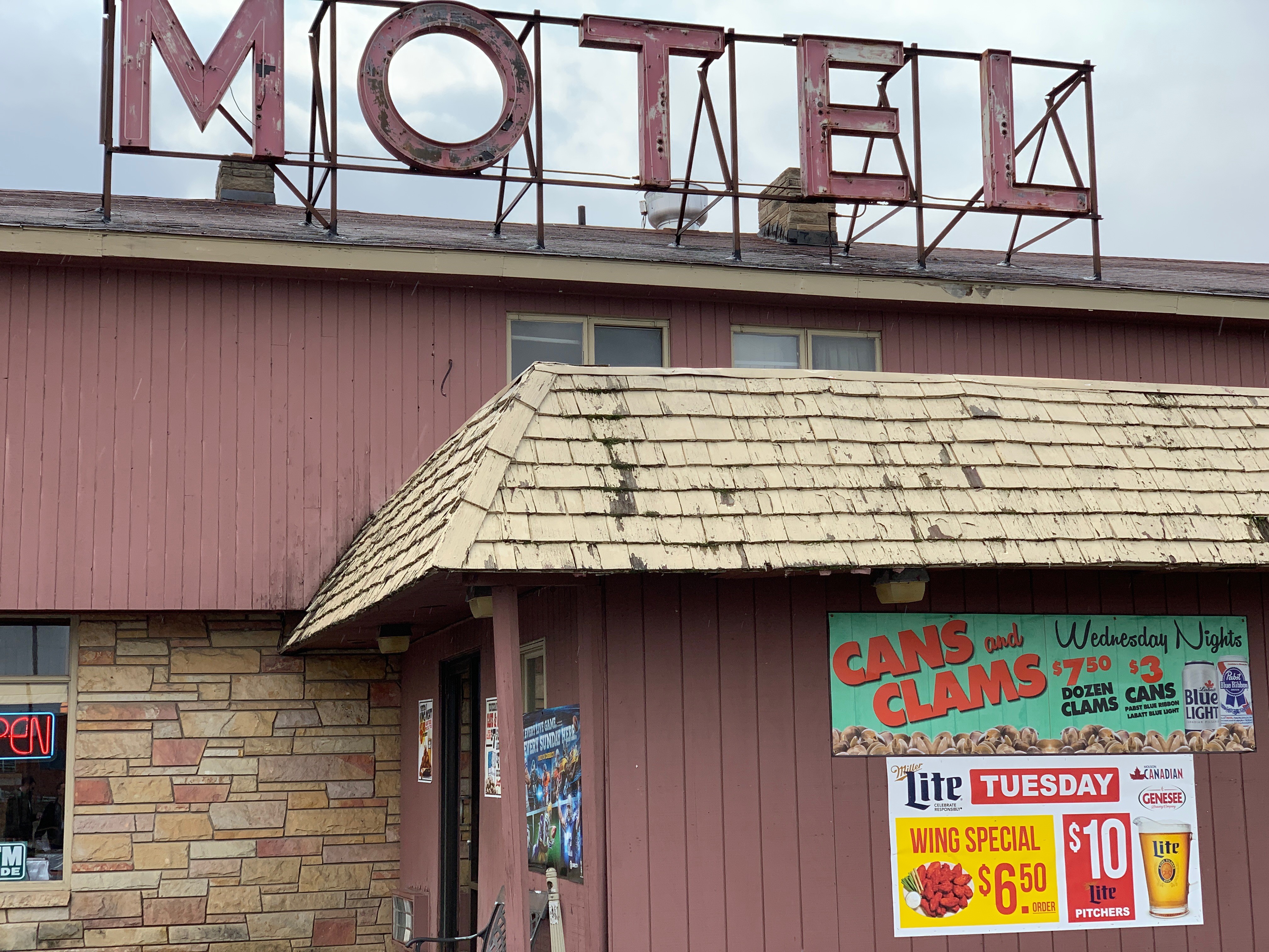 Dinner at Western Ranch Motor Inn, Syracuse, N.Y. - syracuse.com