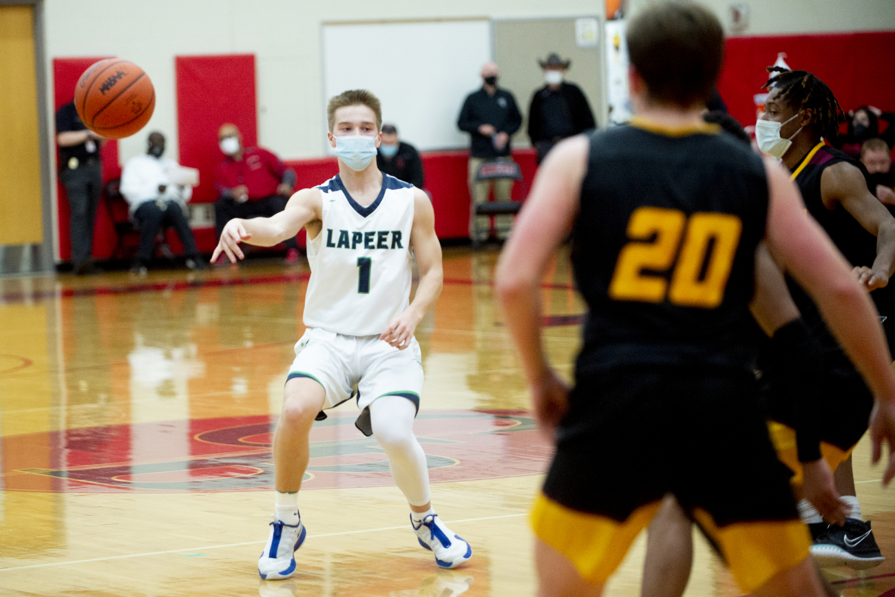 Davison defeats Lapeer in Division 1 district semifinal boys basketball ...