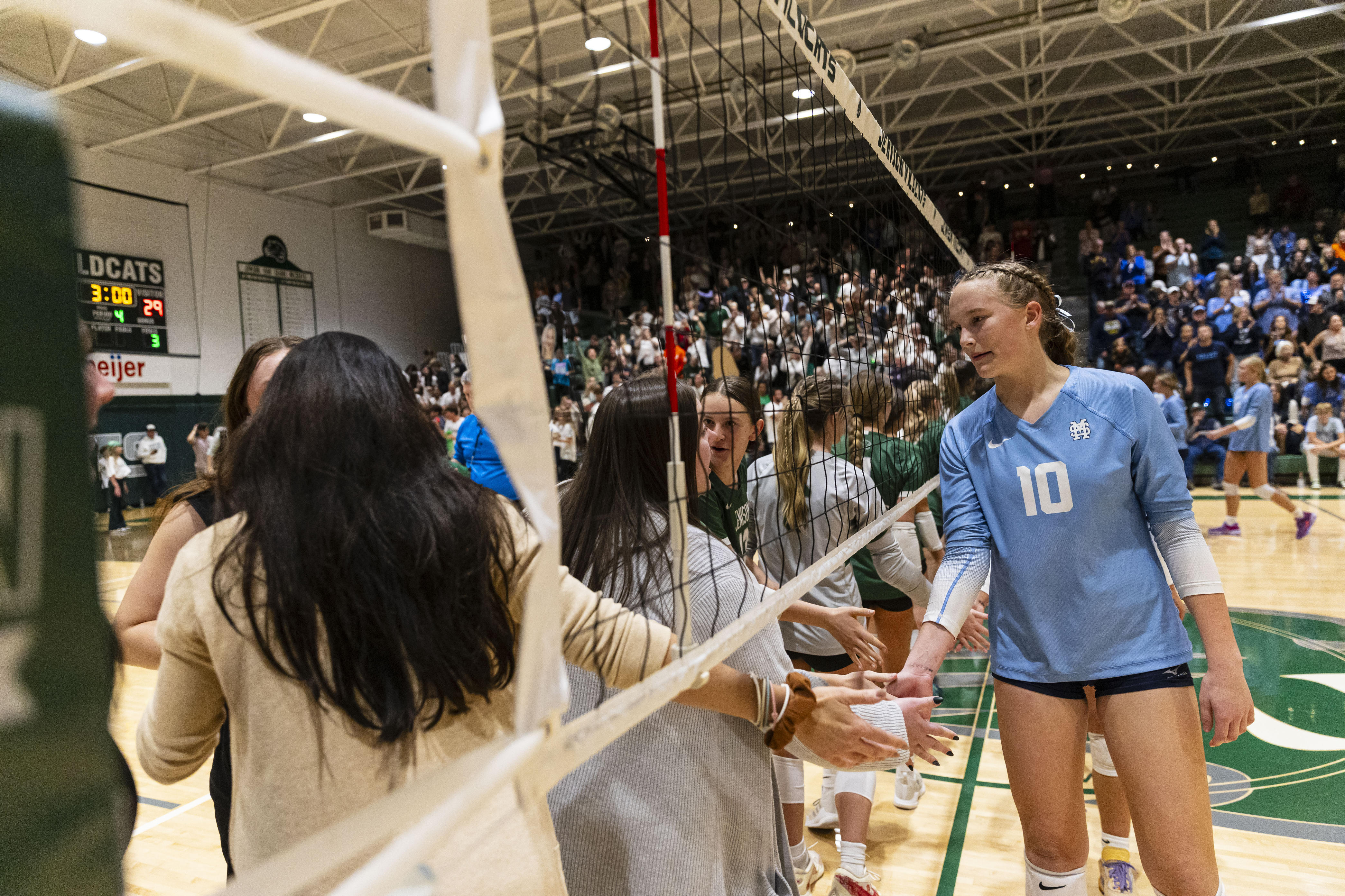 Mona Shores and Jenison go head-to-head in D1 volleyball regional ...