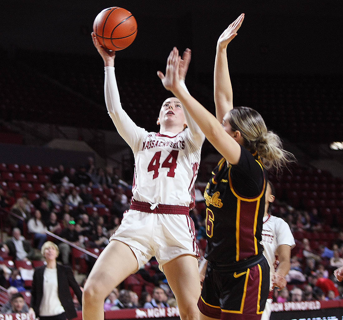 UMass Women's Basketball vs Loyola Chicago 2/19/25 - masslive.com