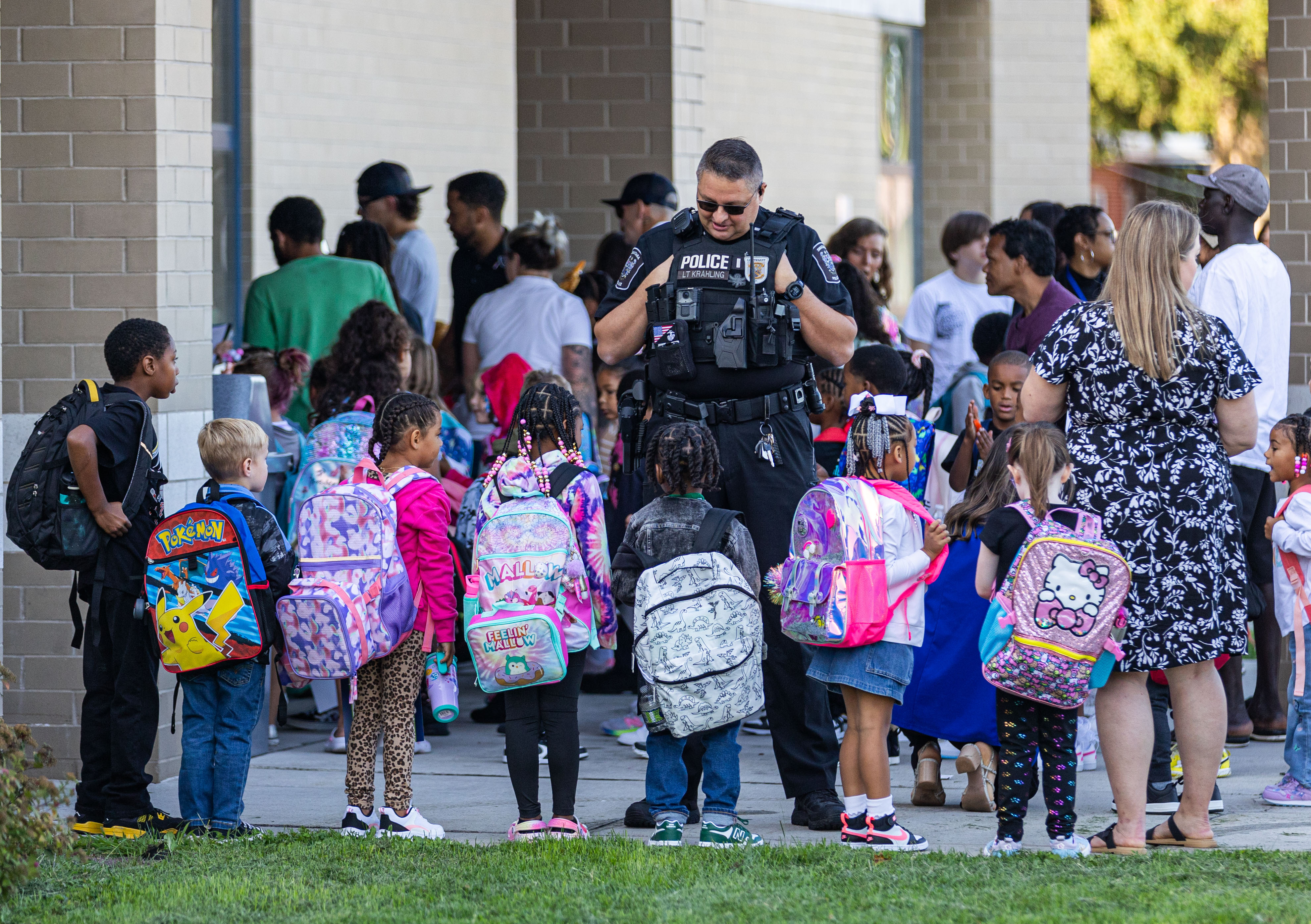 Steel-high elementary school first day of school - pennlive.com