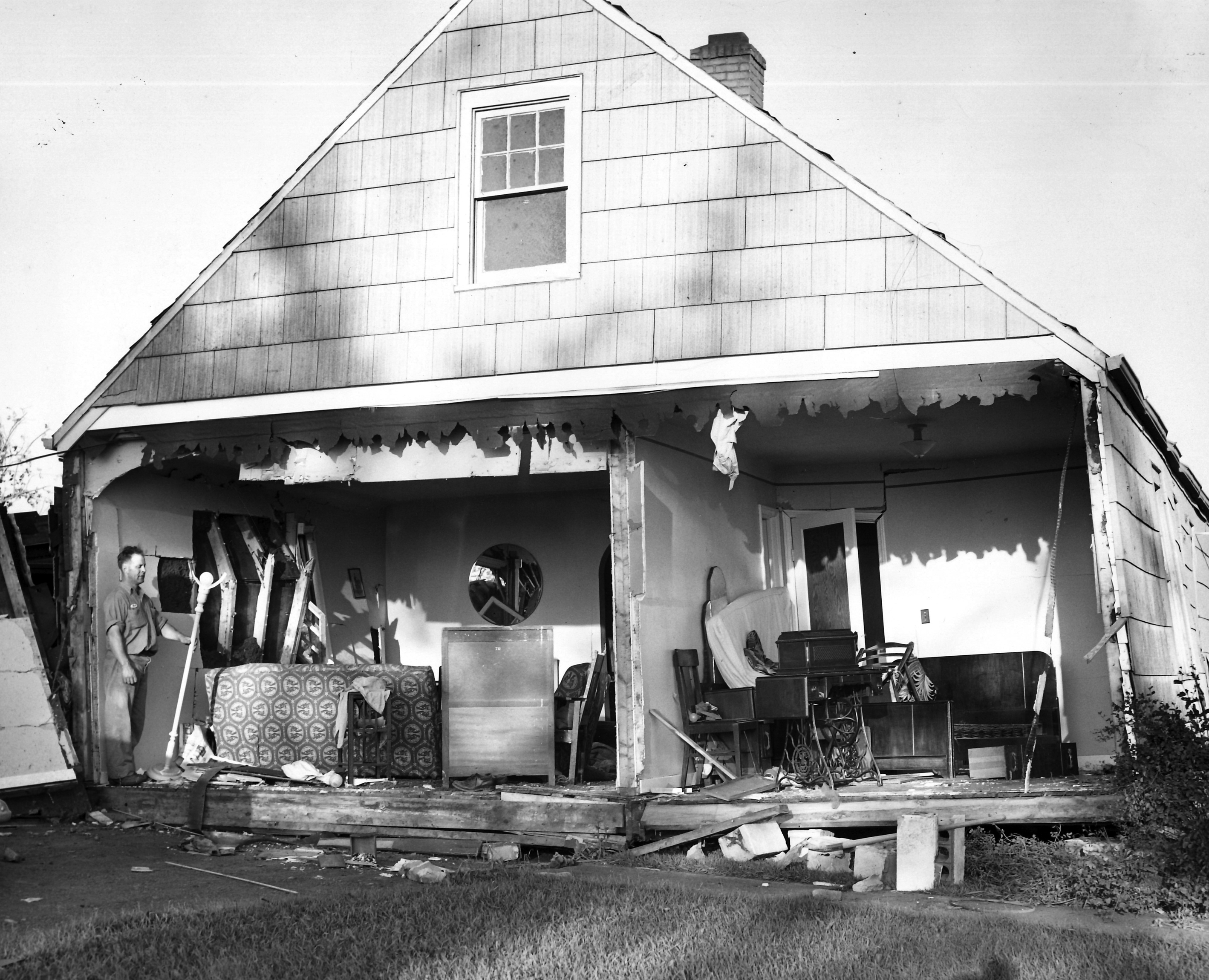 Michigan’s deadliest tornado touched down 70 years ago near Flint ...