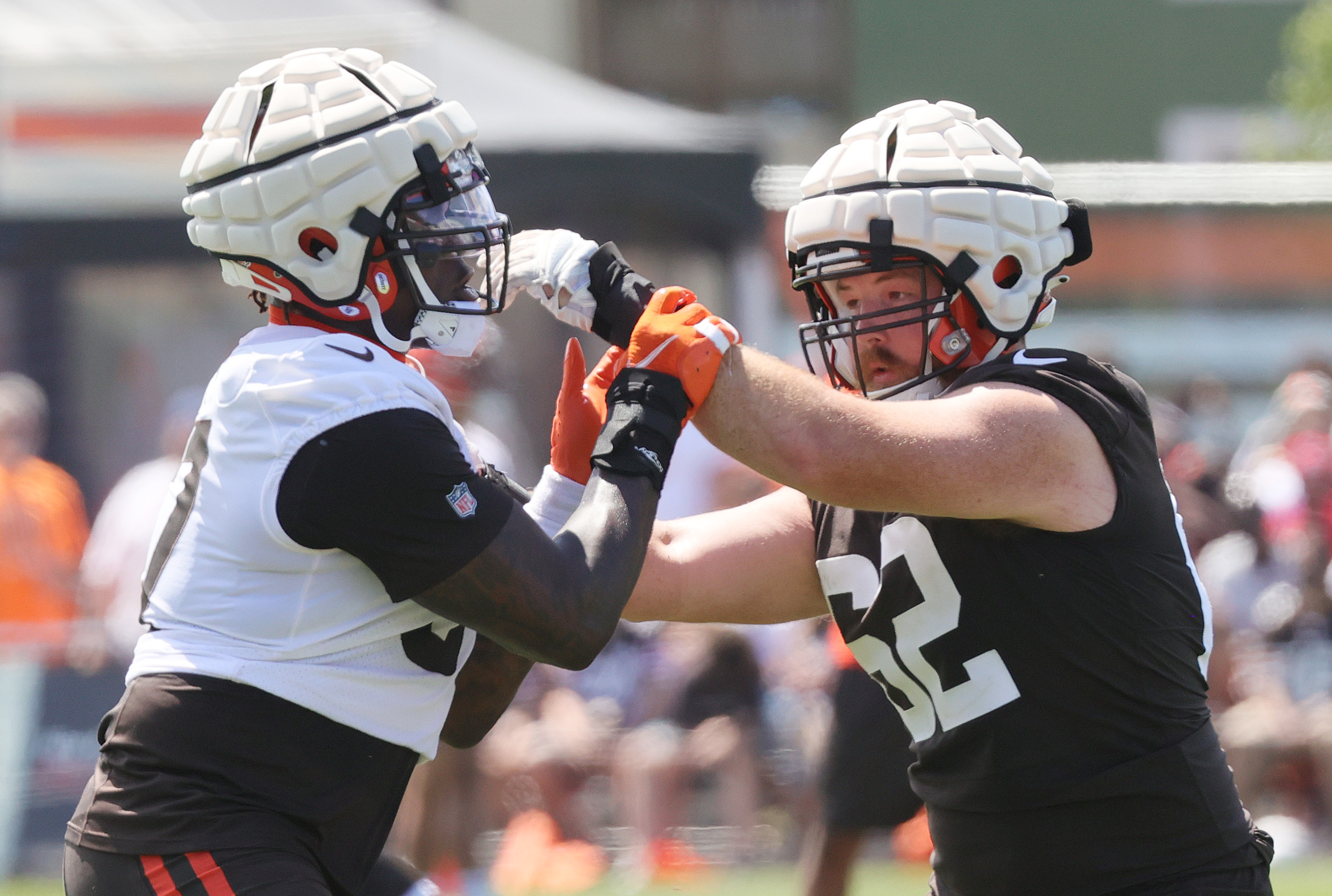 Cleveland Browns defensive tackle Perrion Winfrey - cleveland.com