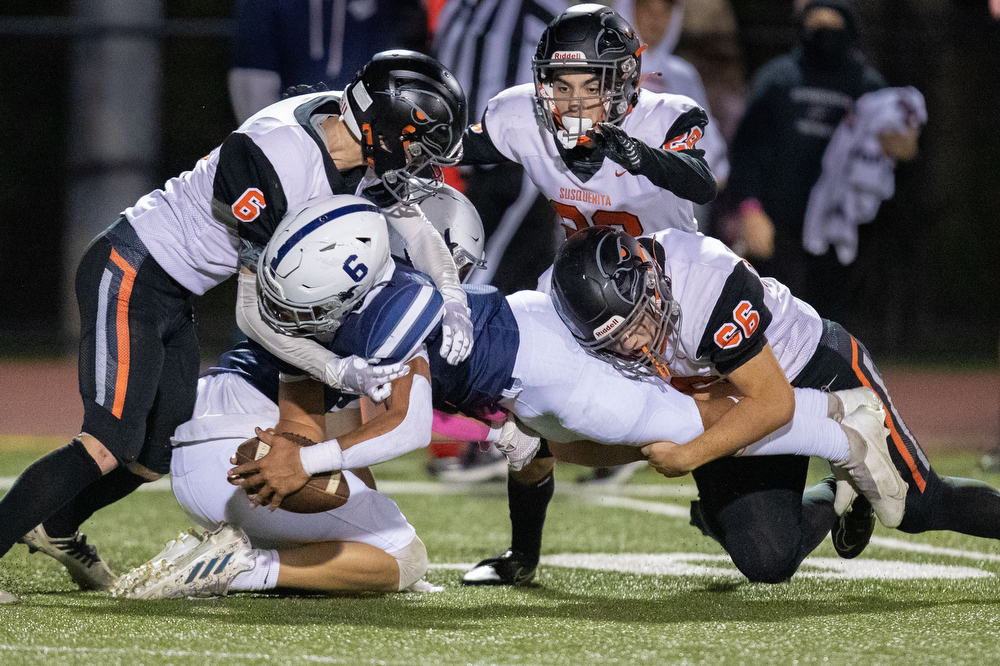 Camp Hill defeats Susquenita 10-7 in high school football - pennlive.com
