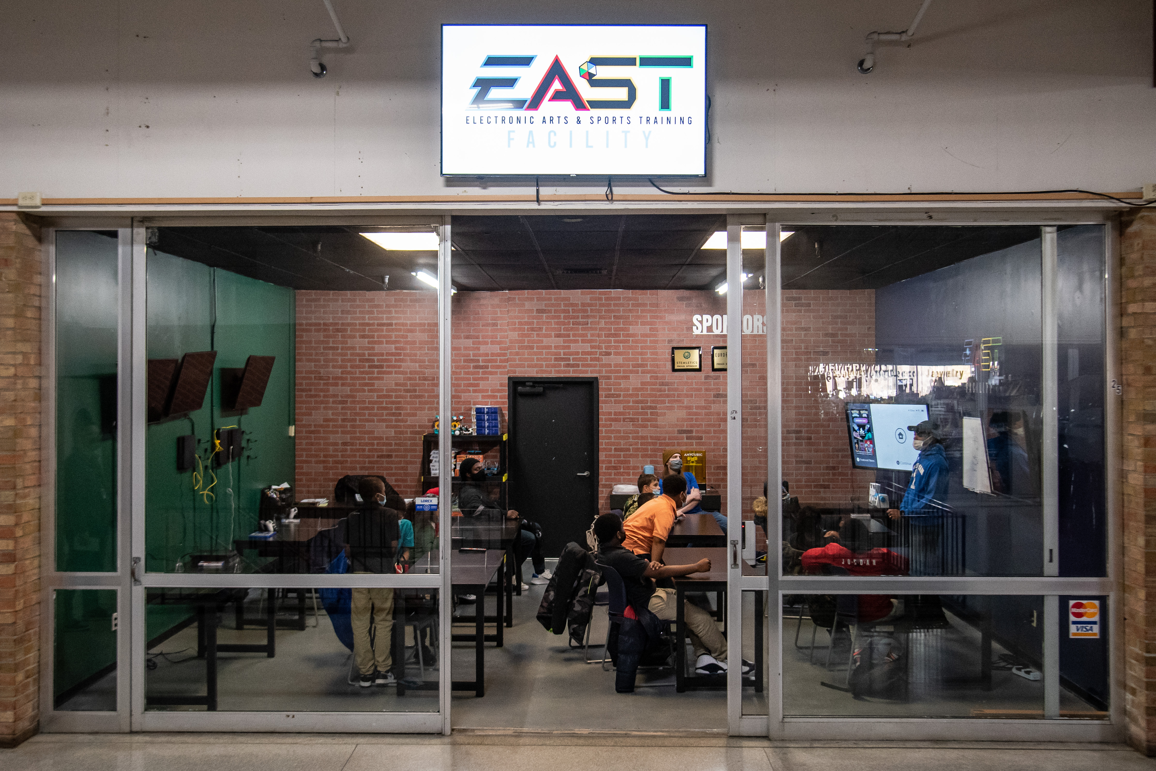 Freeman Elementary students discover new careers through partnership ...