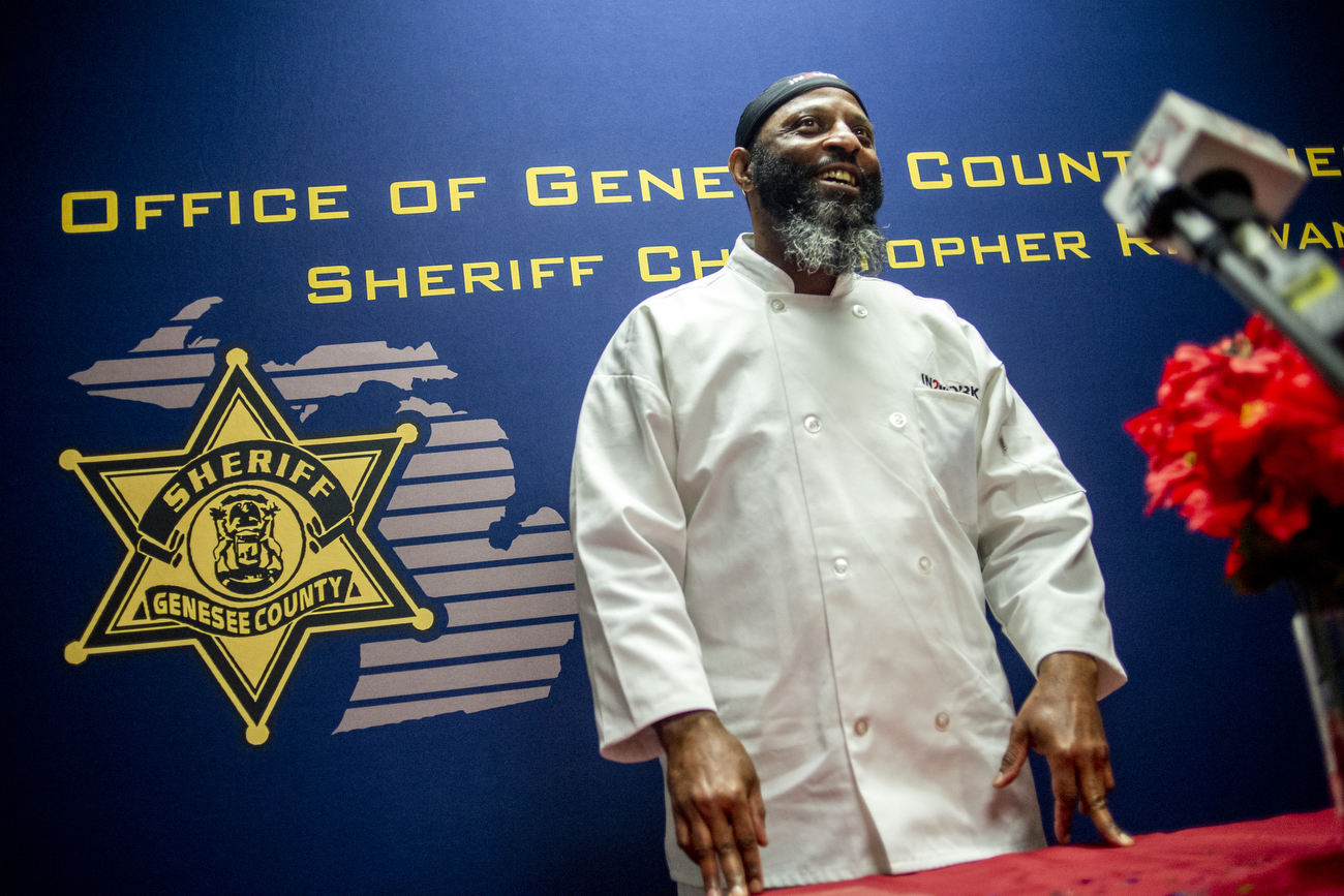 Flint man becomes first Michigan inmate to get ServSafe certification ...