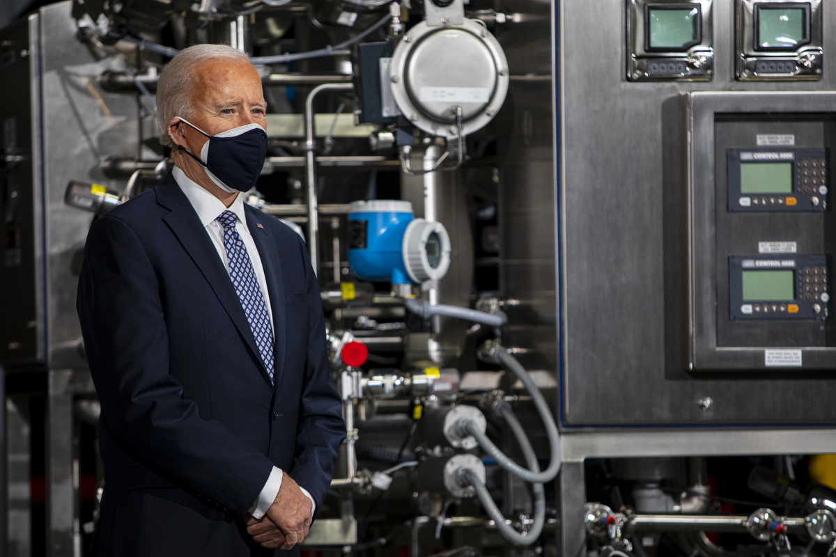 President Joe Biden visits Pfizer headquarters in Portage, Michigan ...