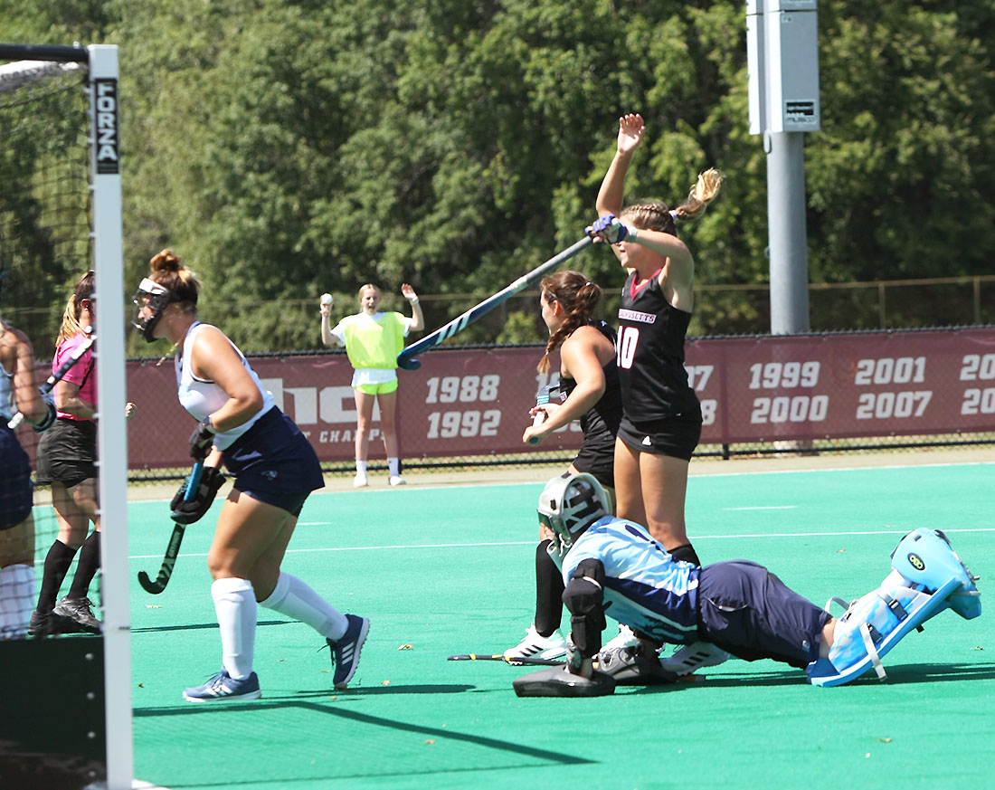 UMass Field Hockey vs Maine 8/27/22 - masslive.com