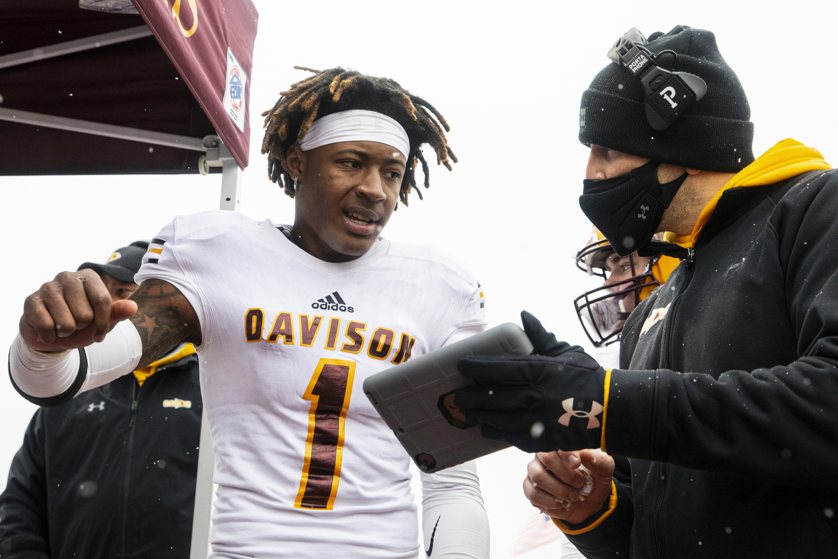Davison defeats Rockford 27-3 to head to Ford Field - mlive.com