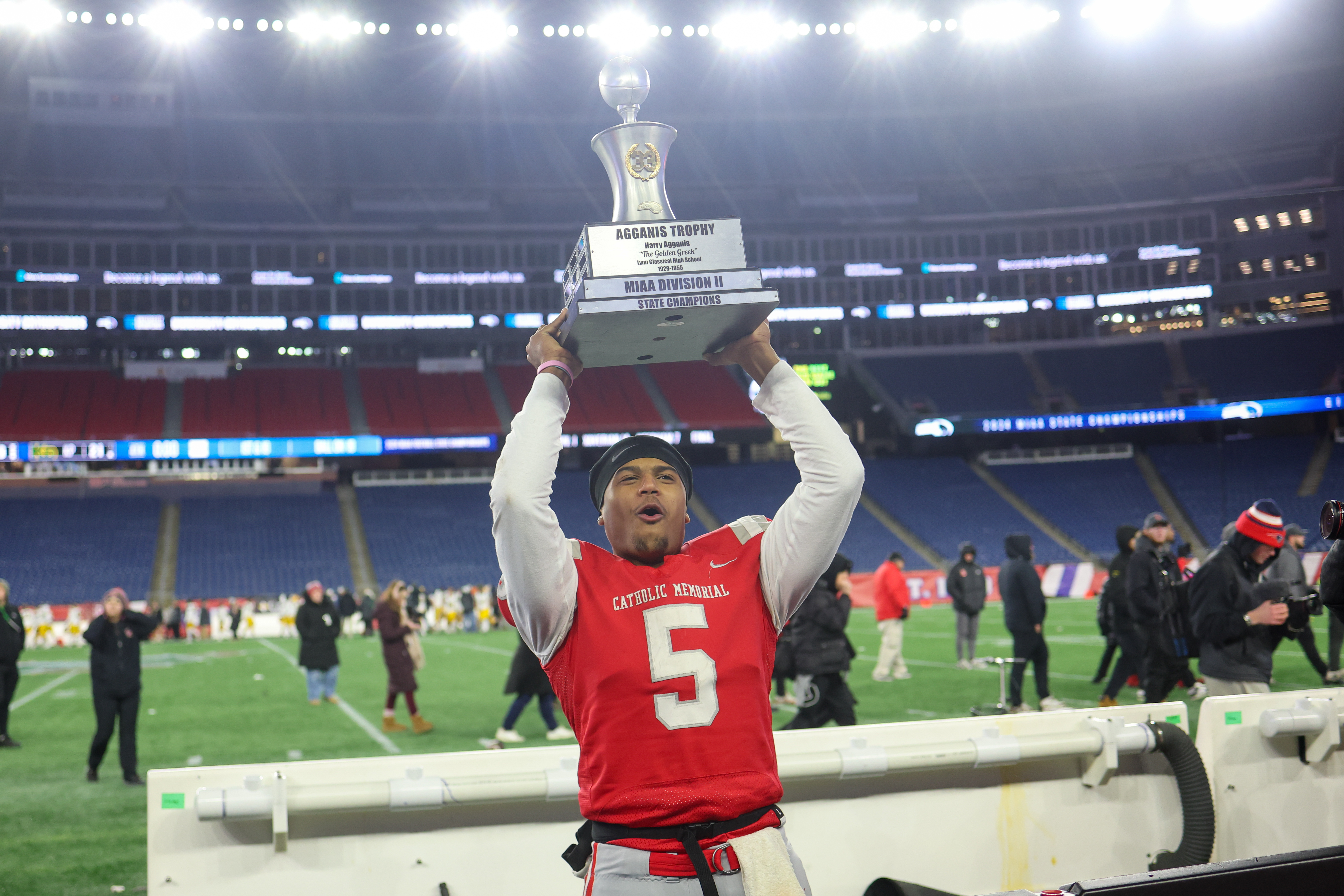 MIAA Div. 2 state championship football Catholic Memorial vs. King ...