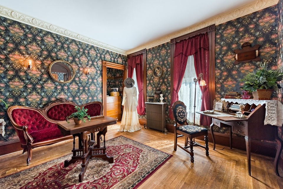 Lizzie Borden’s historic ‘Maplecroft’ mansion on sale in Fall River ...