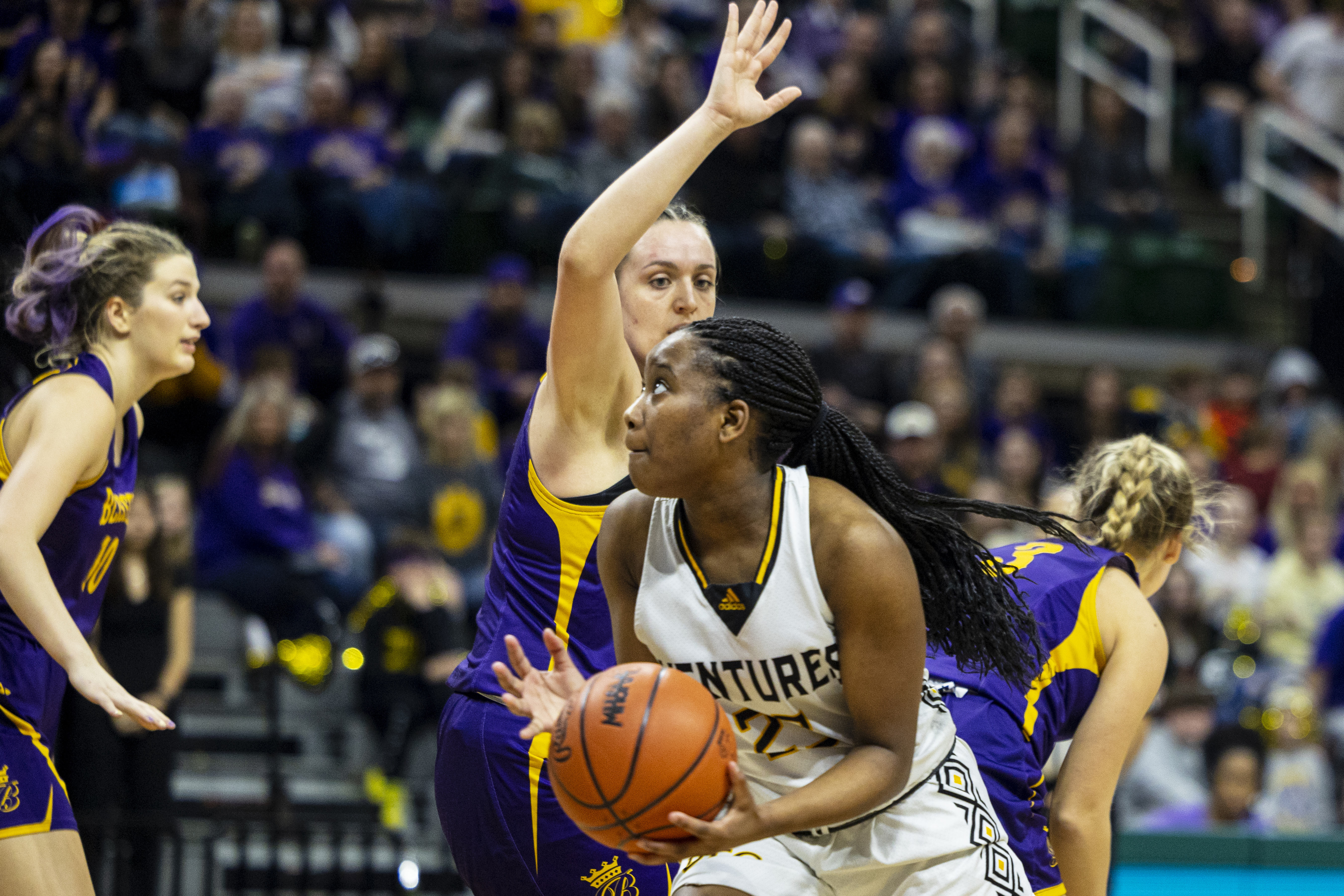 Blissfield defeats Madison Heights Bishop Foley to advance to MHSAA D3 ...