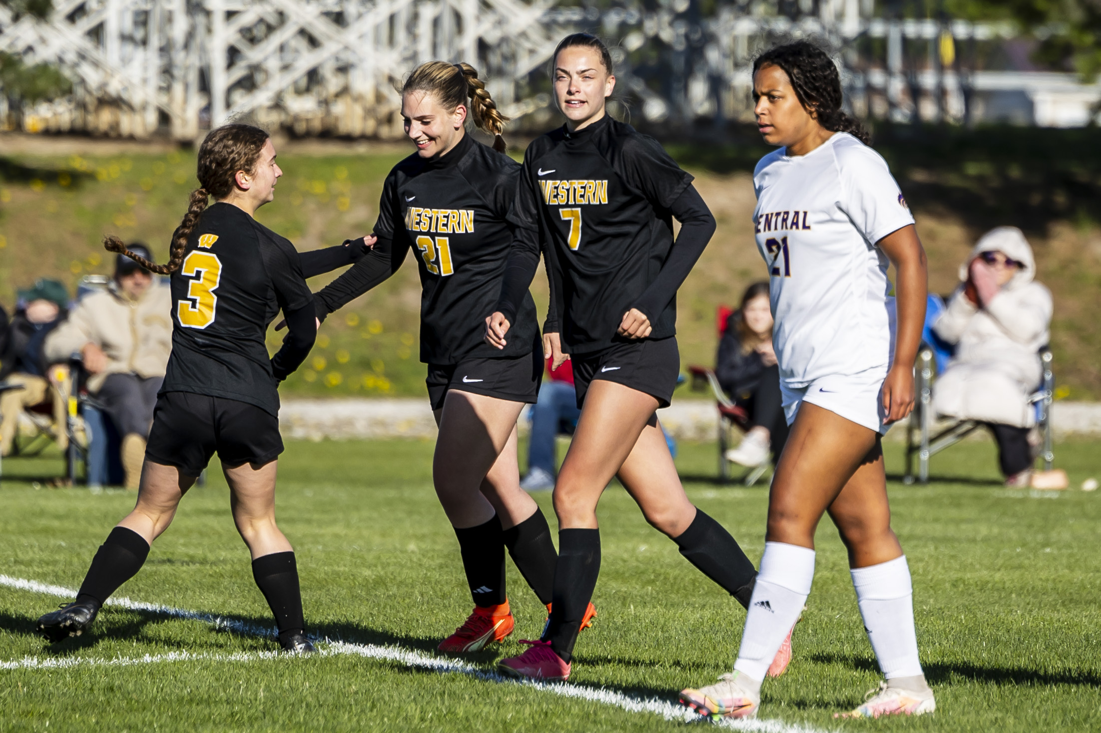 Bay City Western hosts Bay City Central in girls soccer game - mlive.com