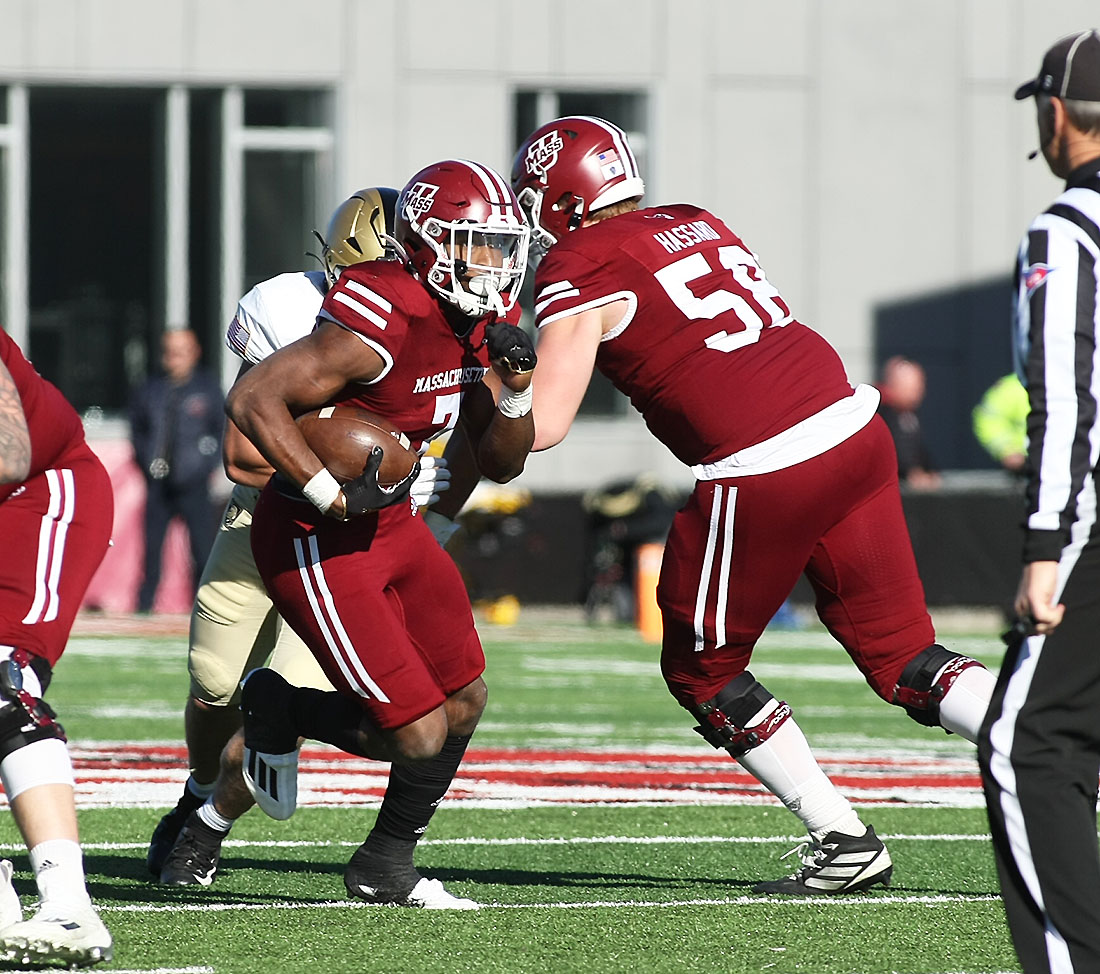 UMass Football vs Army 11/26/22 - masslive.com