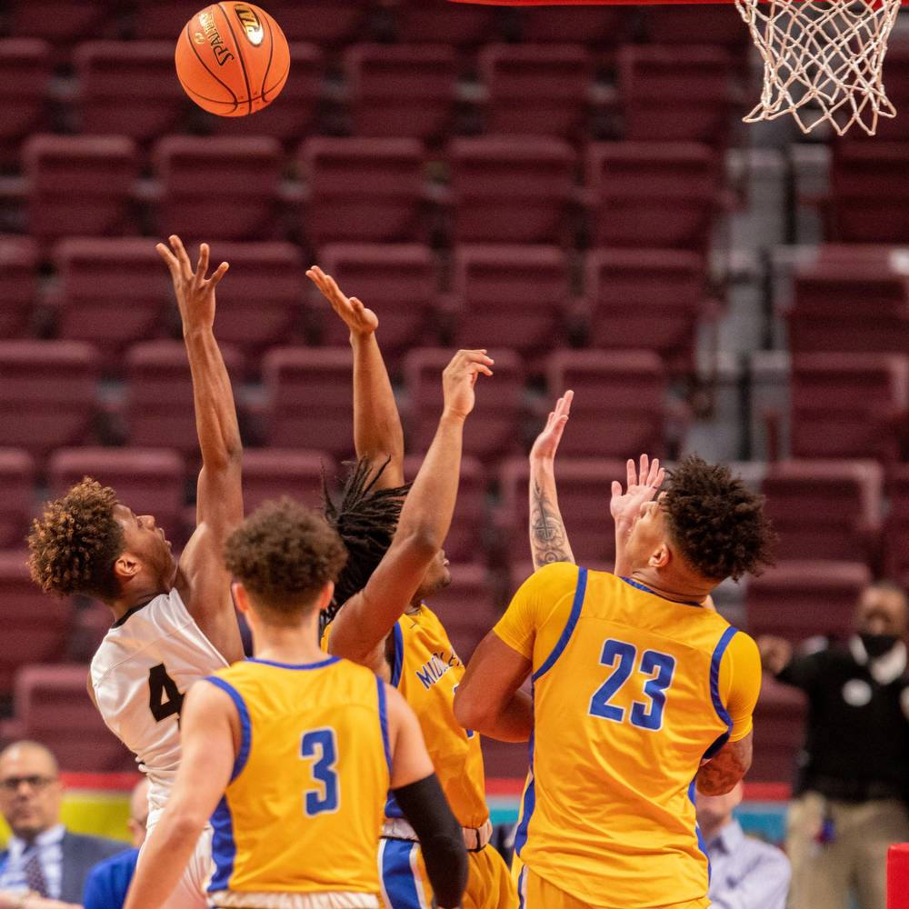 Middletown meets Berks Catholic in the 2022 D3 Title basketball game ...