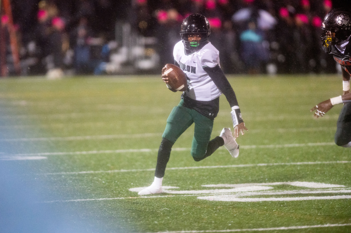 Ann Arbor Huron at Belleville district semifinal football - mlive.com