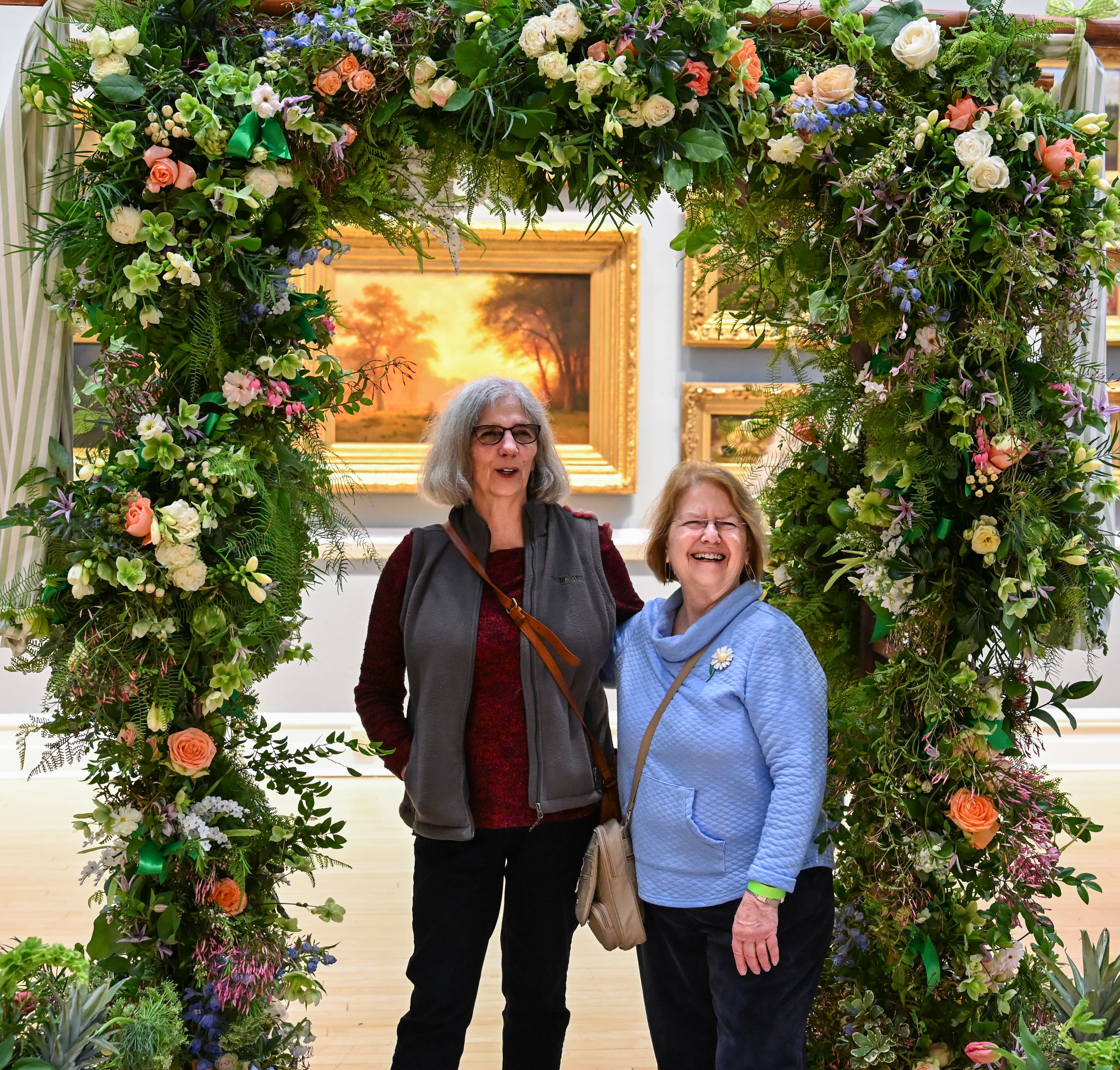 Blooms and cocktails draw crowds to Springfield Museums’ Festival of Flowers - masslive.com