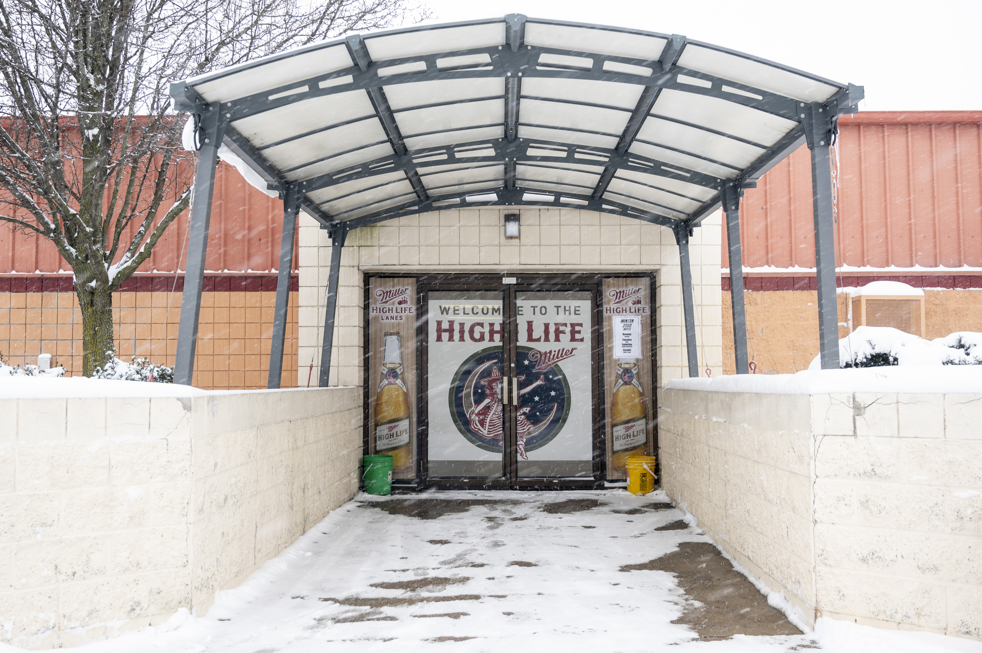 Bel-Mark Lanes bowling alley to close, property sold to Tesla - mlive.com