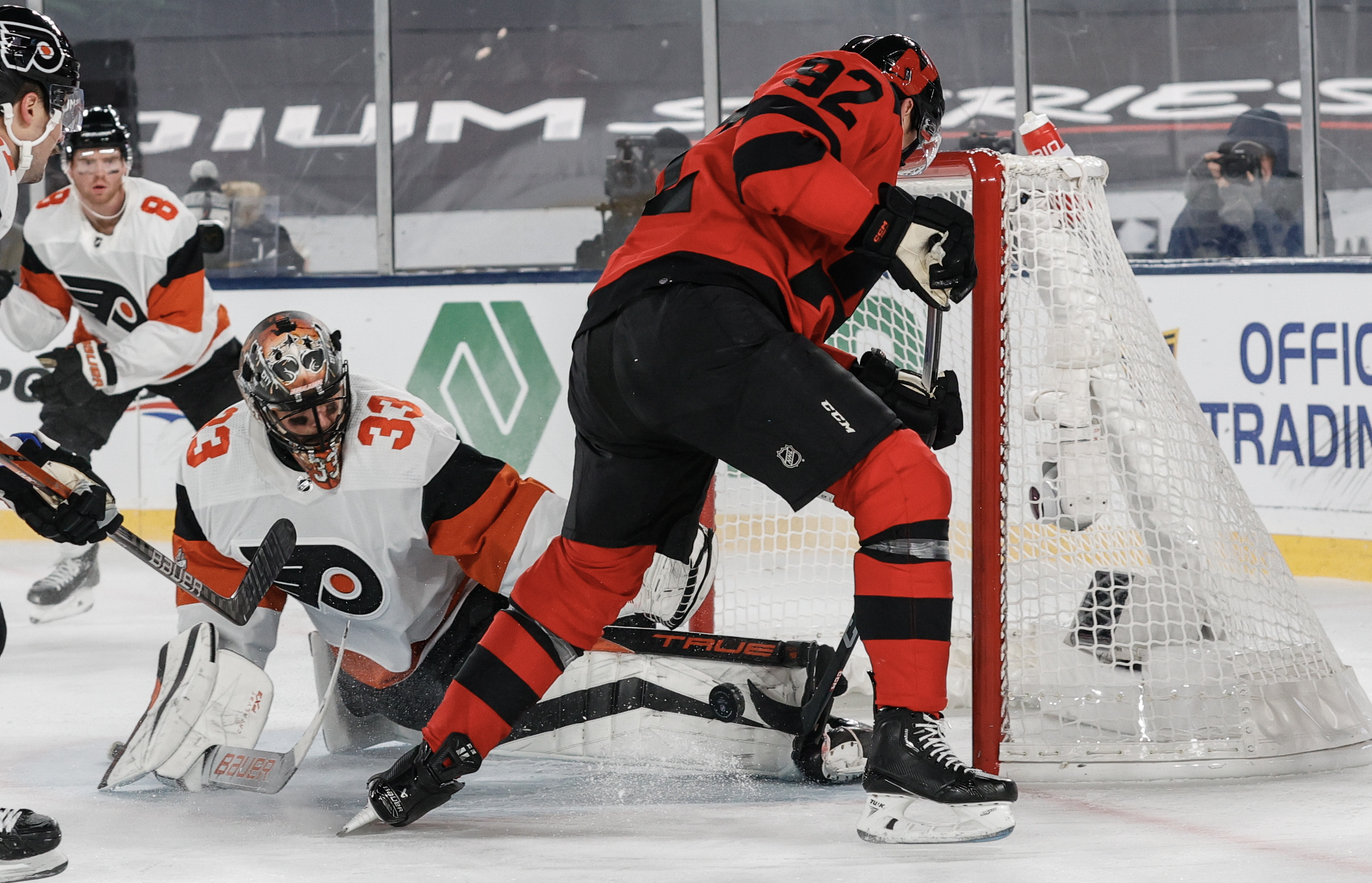 New Jersey Devils vs. Philadelphia Flyers in NHL Stadium Series game at MetLife Stadium - nj.com