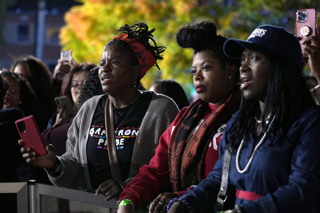 Election Day 2024: Americans choose between Harris and Trump ...