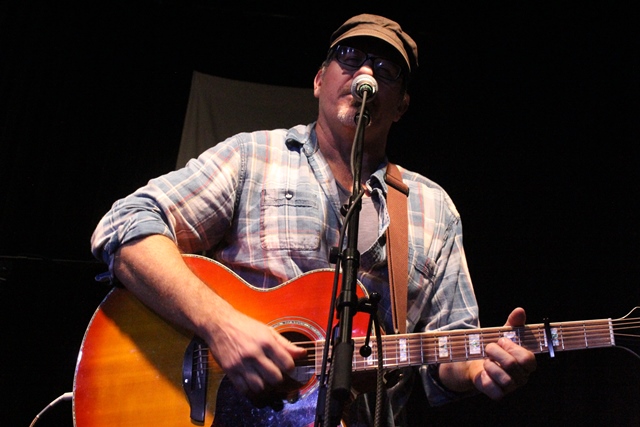 Watch Kristian Bush reunite with Billy Pilgrim partner Andrew Hyra at ...