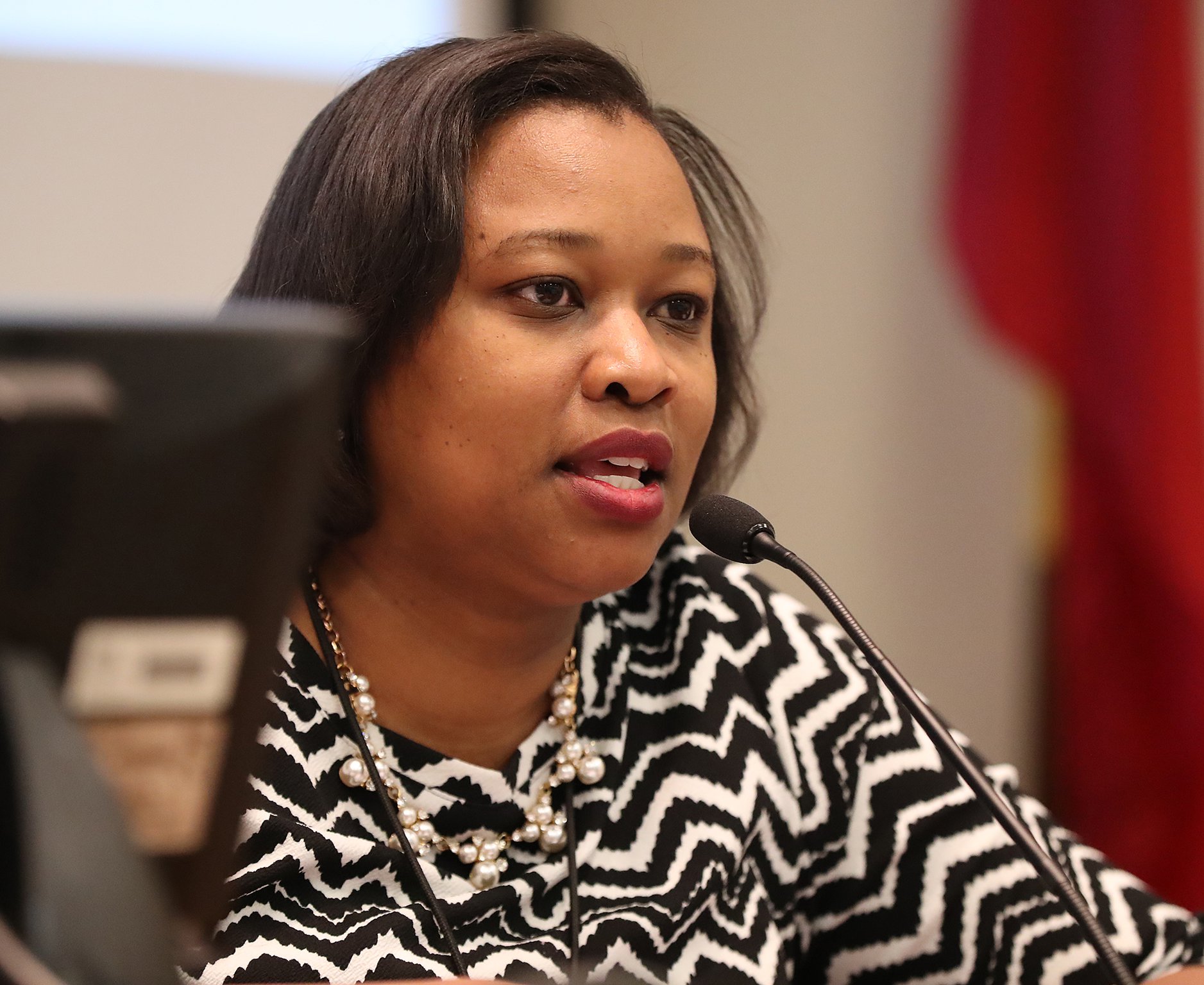 Leslie Smart's Instagram, Twitter & Facebook on IDCrawl