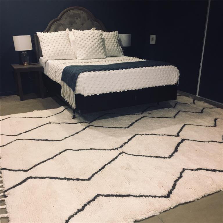 Usher Raymond home for sale near Mercedes-Benz Stadium