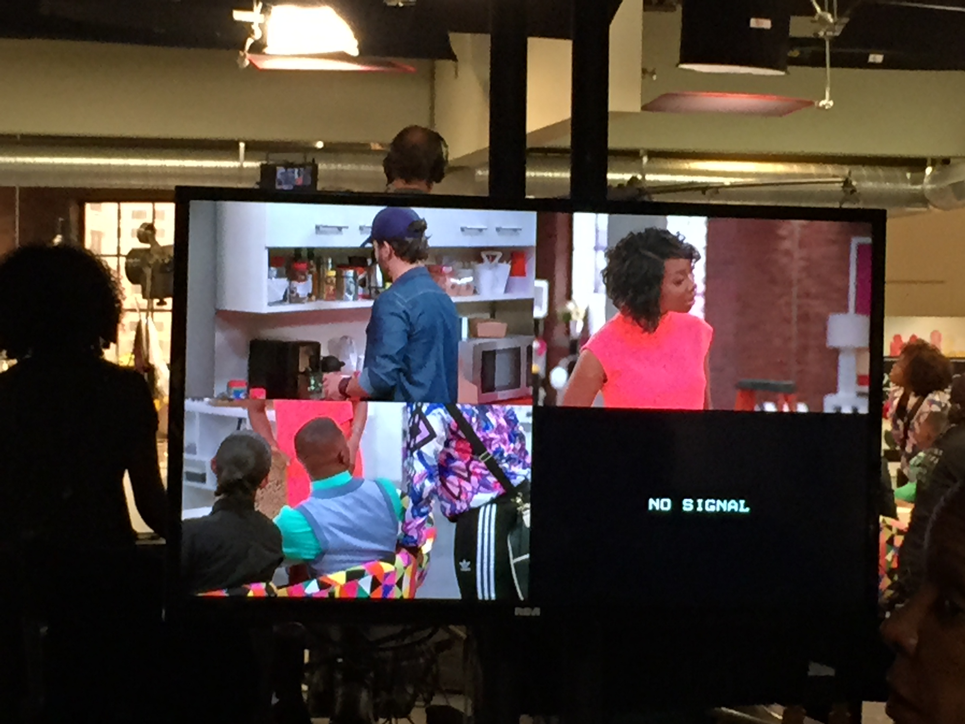 Brandy returns to lead a sitcom, this time 'Zoe Ever After' on BET ...