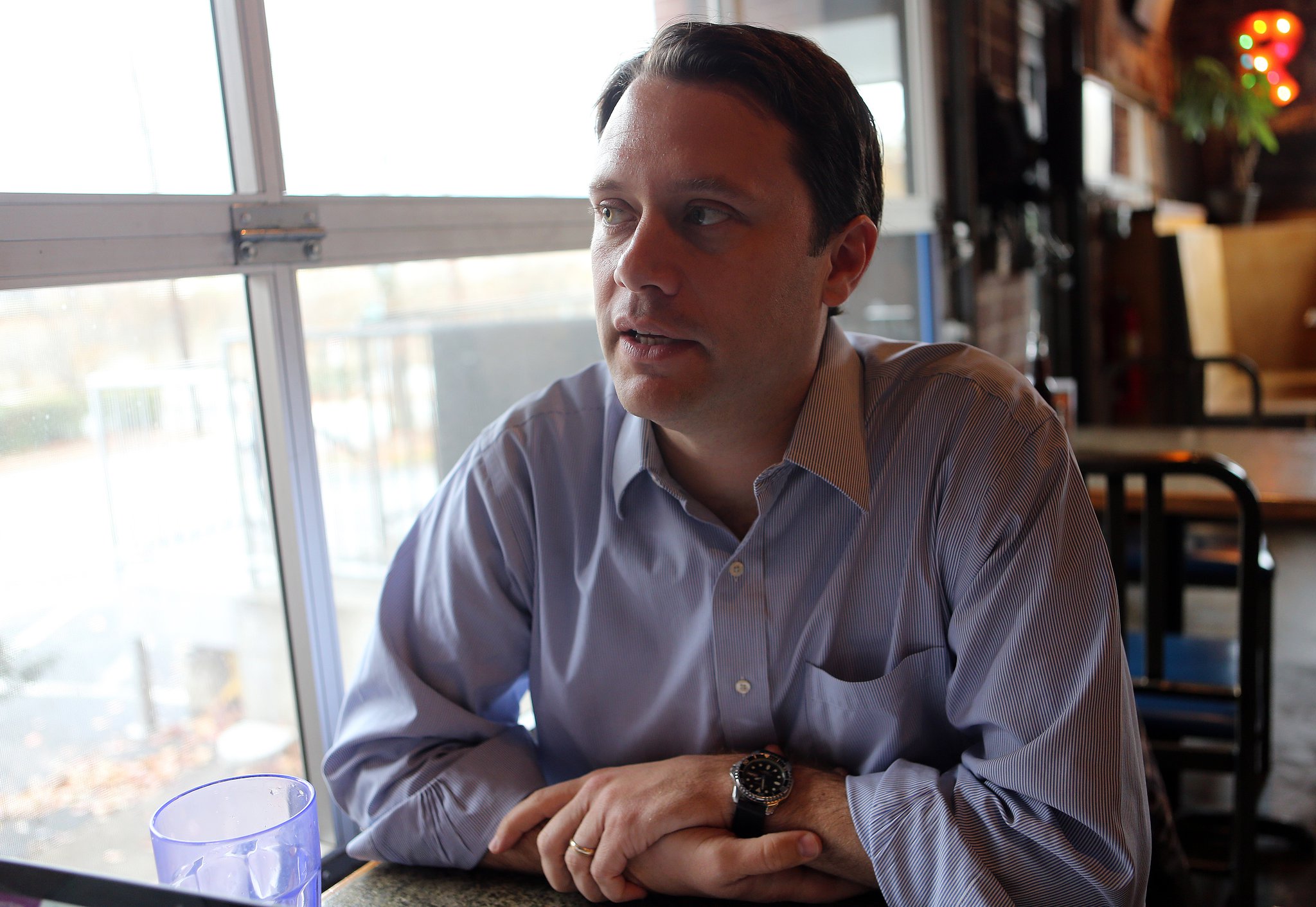 News Anchor Jason Carter