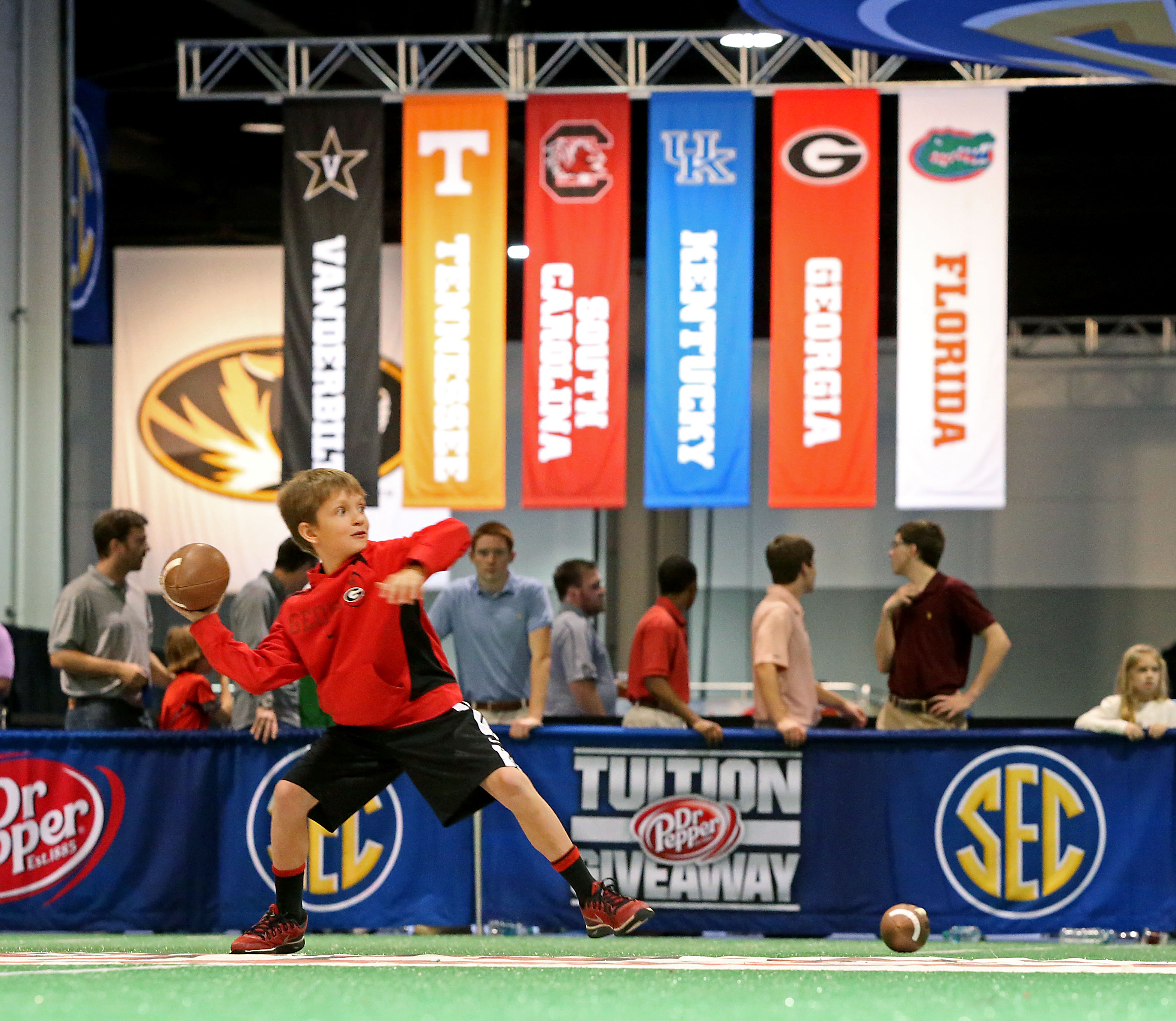 Christmas Parade, SEC Championship: Traffic and weather tips