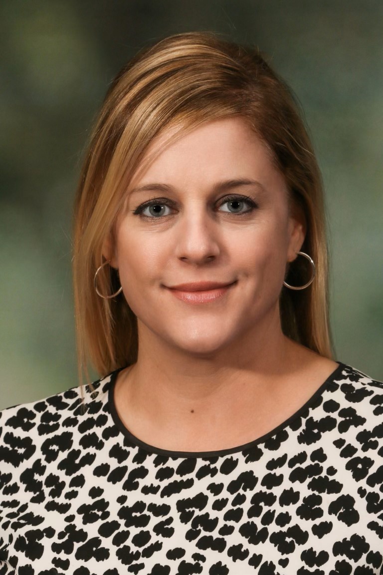 Rebecca Serna's Instagram, Twitter & Facebook on IDCrawl