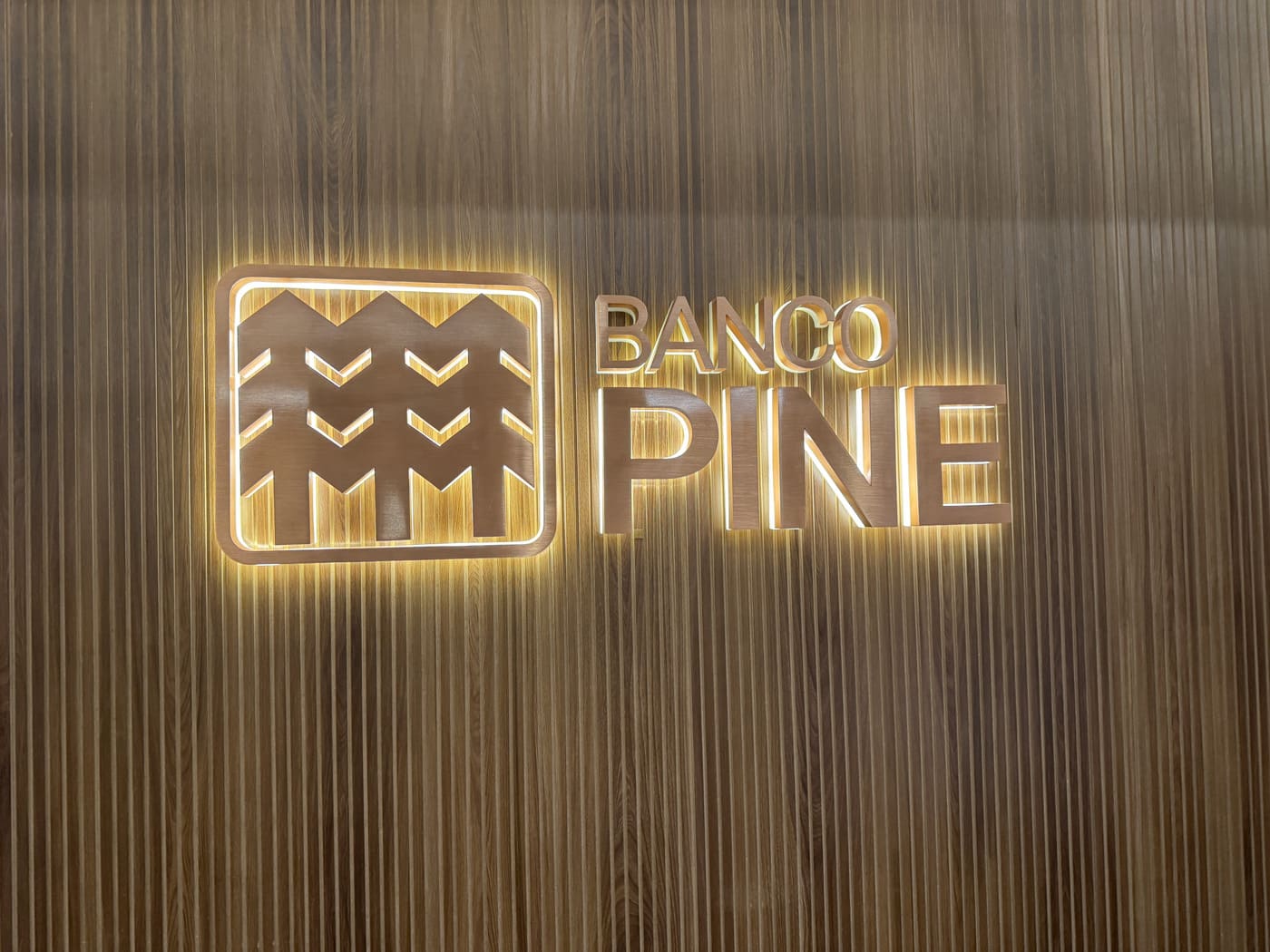 Banco Pine Logo Quem Somos | Banco Pine