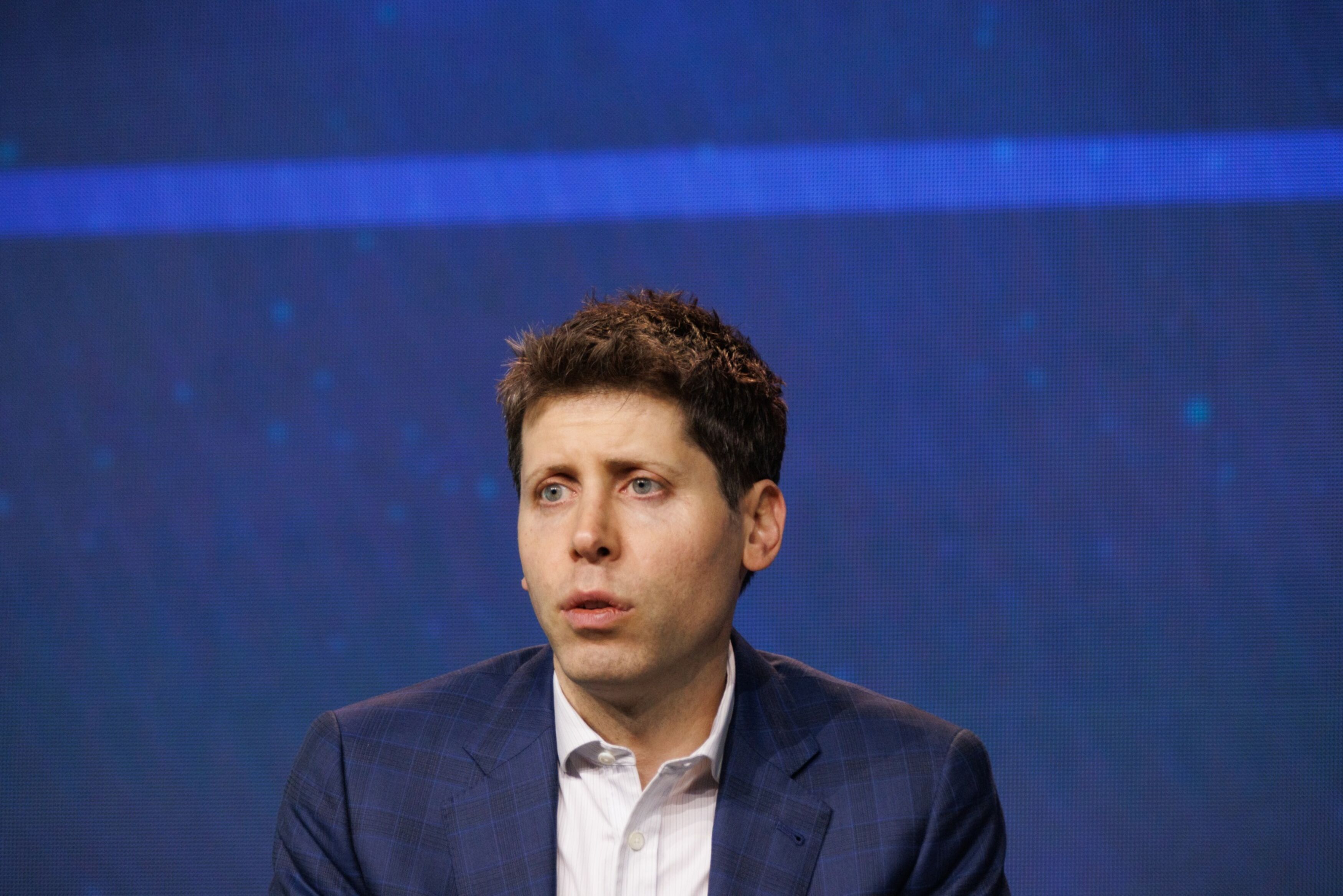 Sam Altman defiende el impulso de la IA días después de retomar el ...