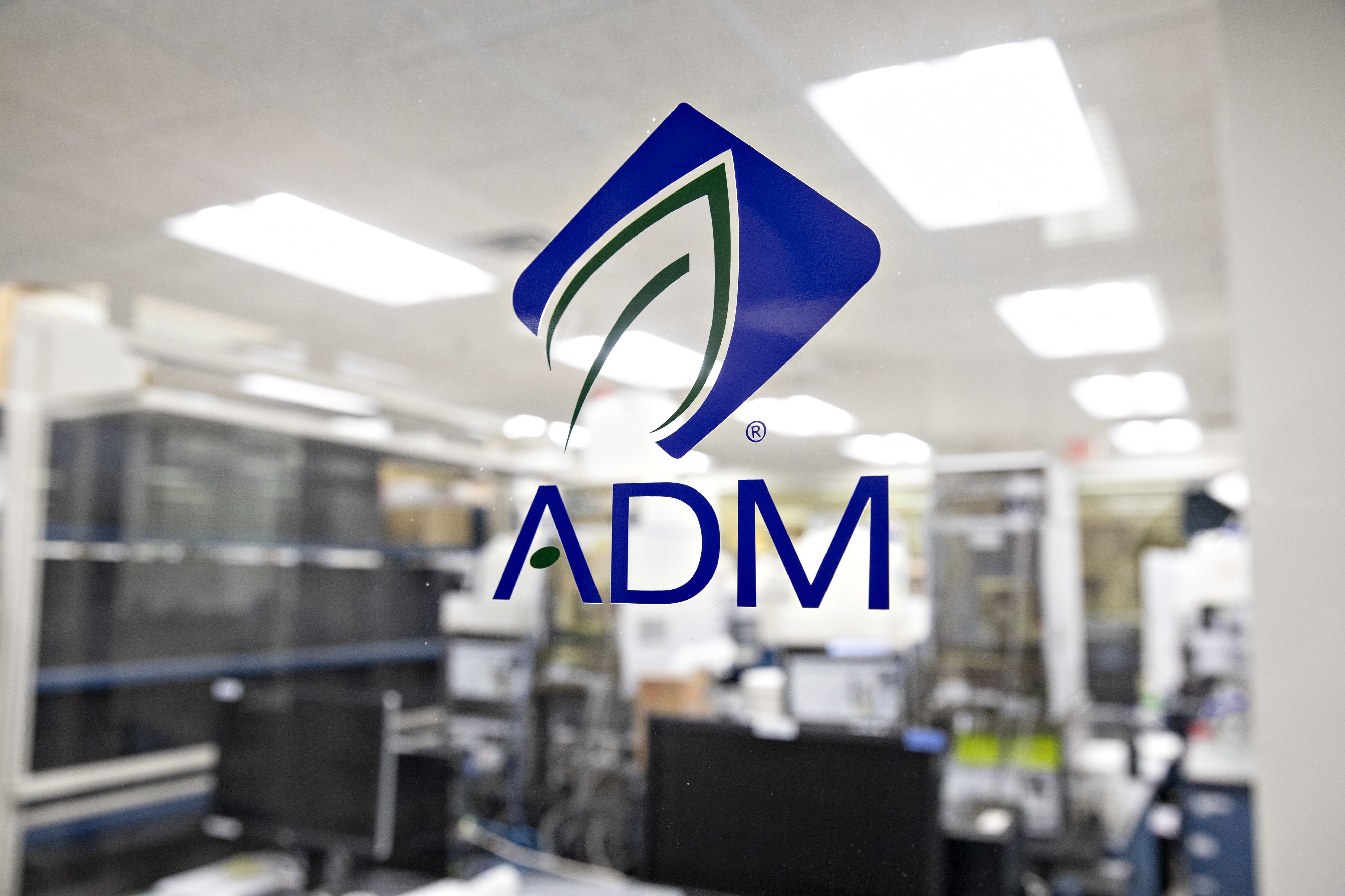 ADM e Marathon Petroleum criam joint venture para produzir diesel à ...