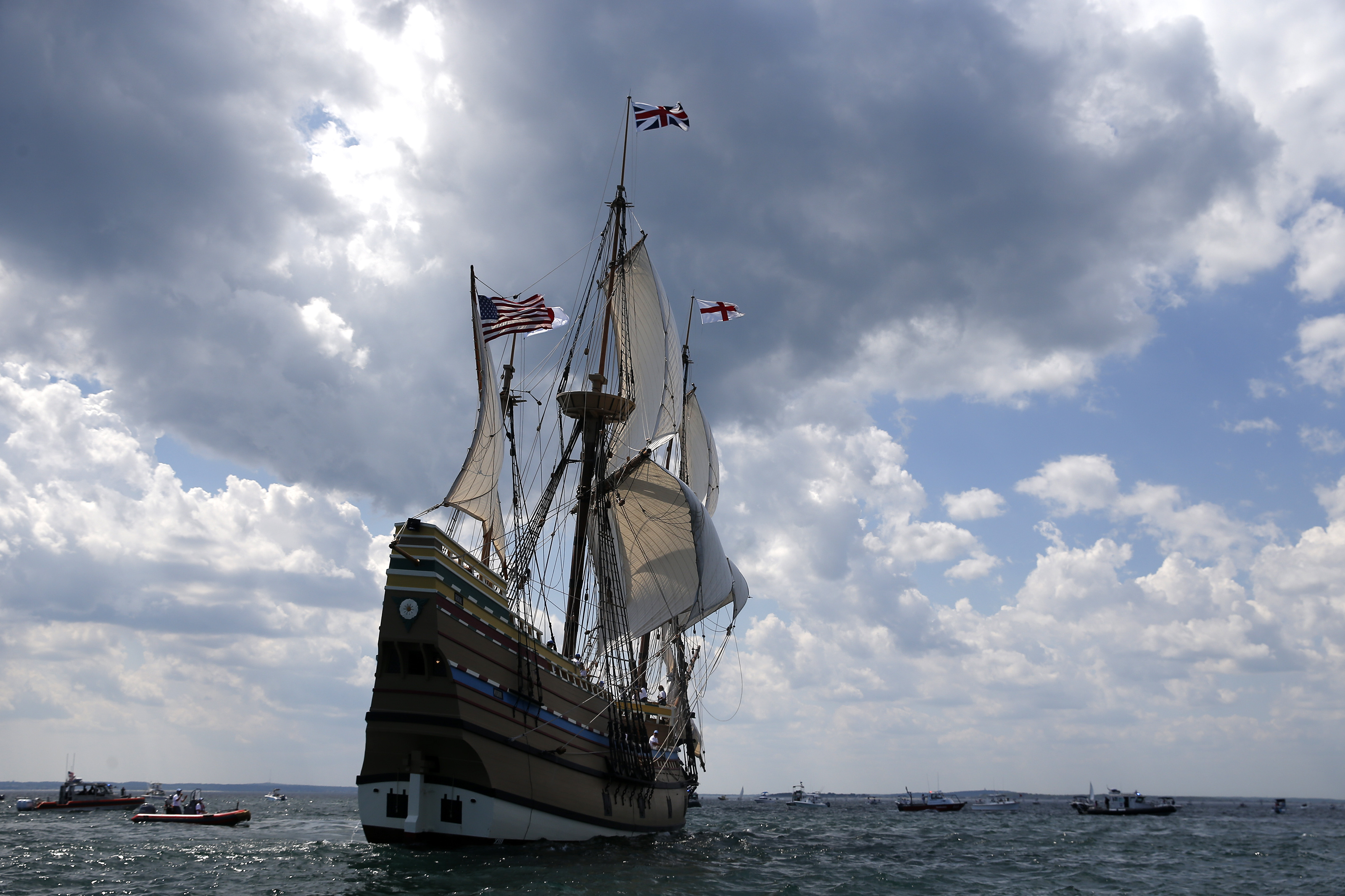 Photos: Mayflower II, a reimagining of vessel used by pilgrims, sails ...