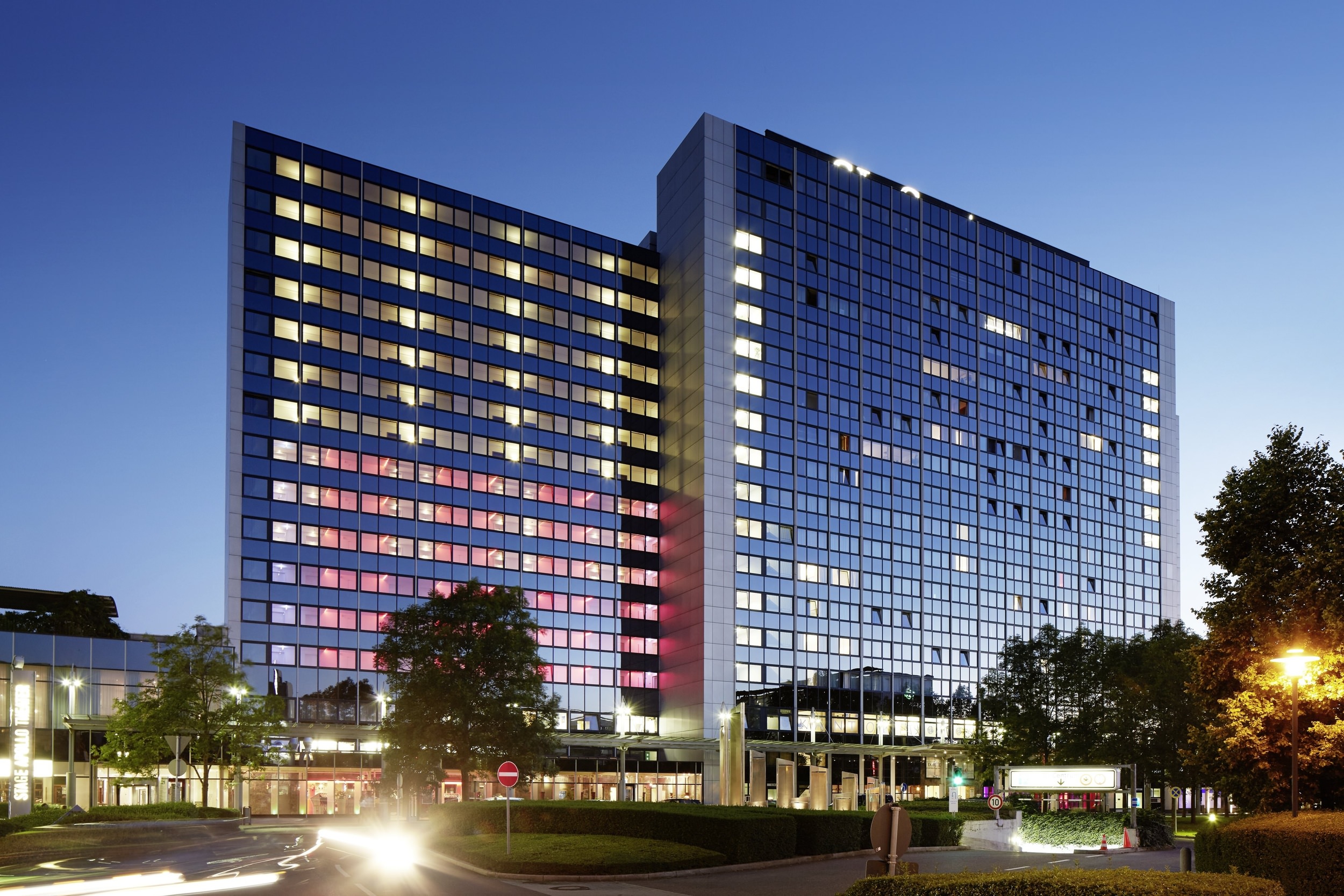 SI-Suites - Brookfield Properties