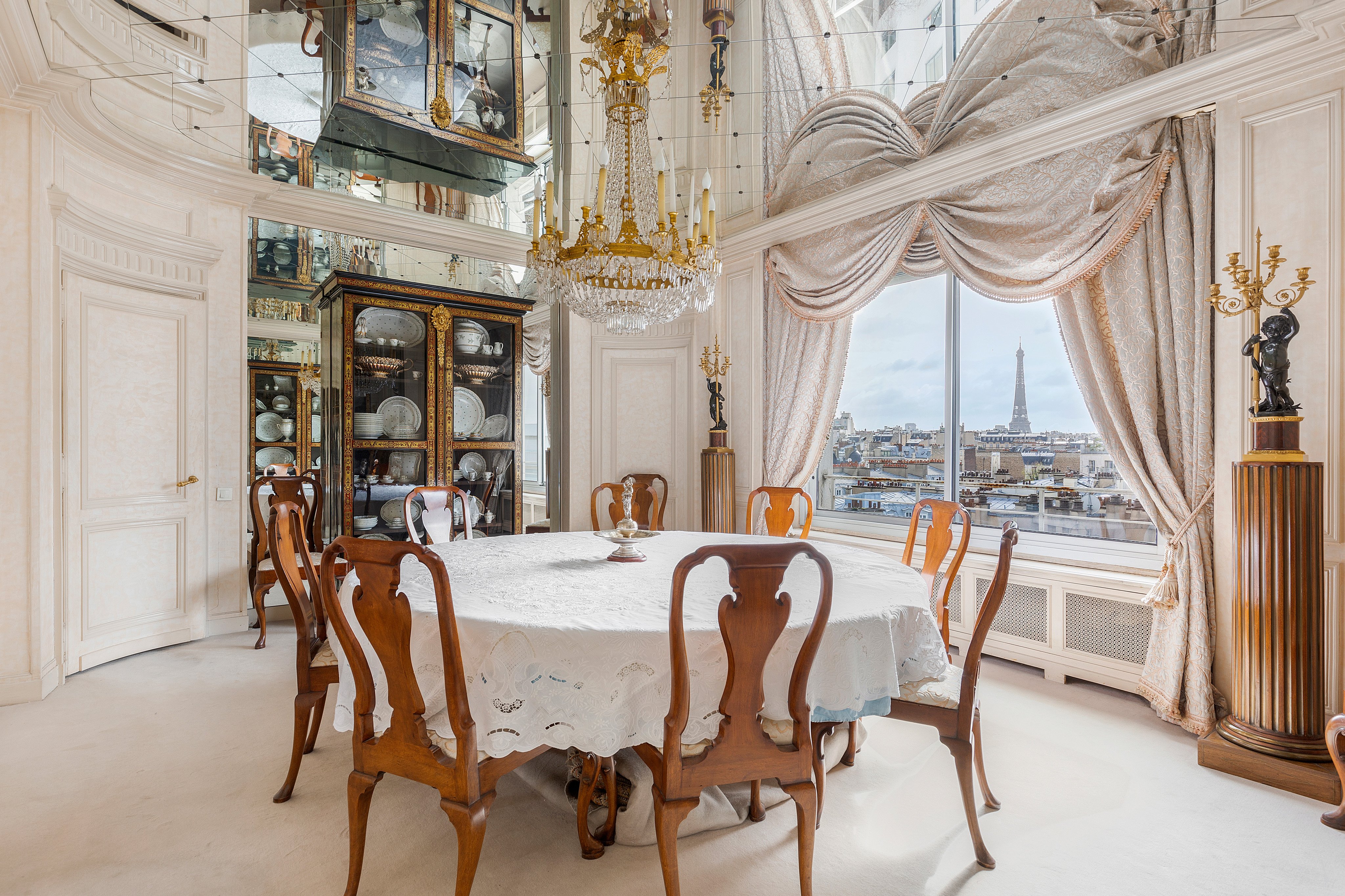 Ring in the New Year: 6 Penthouses with Skyline Views | Christie's ...