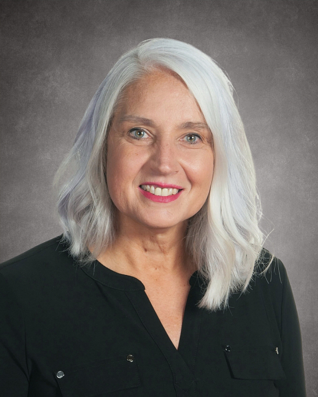 Nancy Deering's Instagram, Twitter & Facebook on IDCrawl