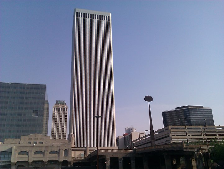 Tulsa based Williams Companies sold to Dallas company – 102.3 KRMG