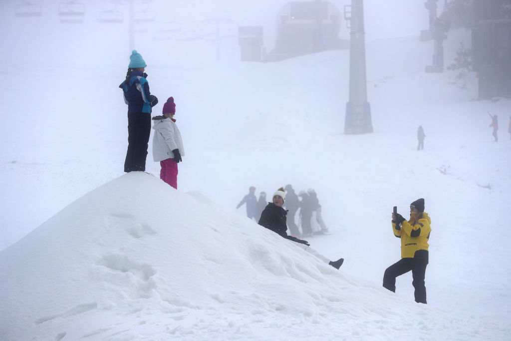Today’s assignment: Go out, play in snow, school district tells ...