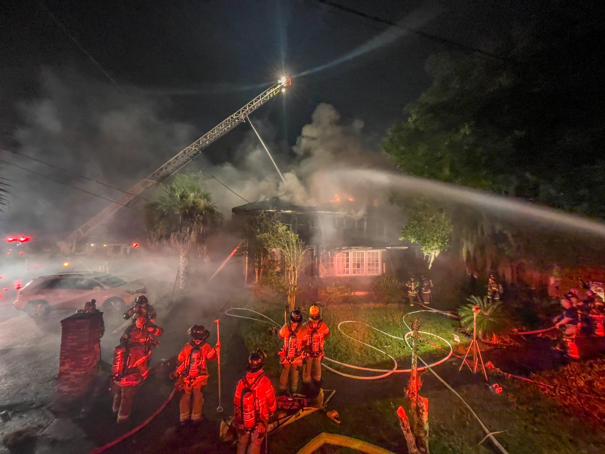 JFRD battles Riverside house fire – 104.5 WOKV