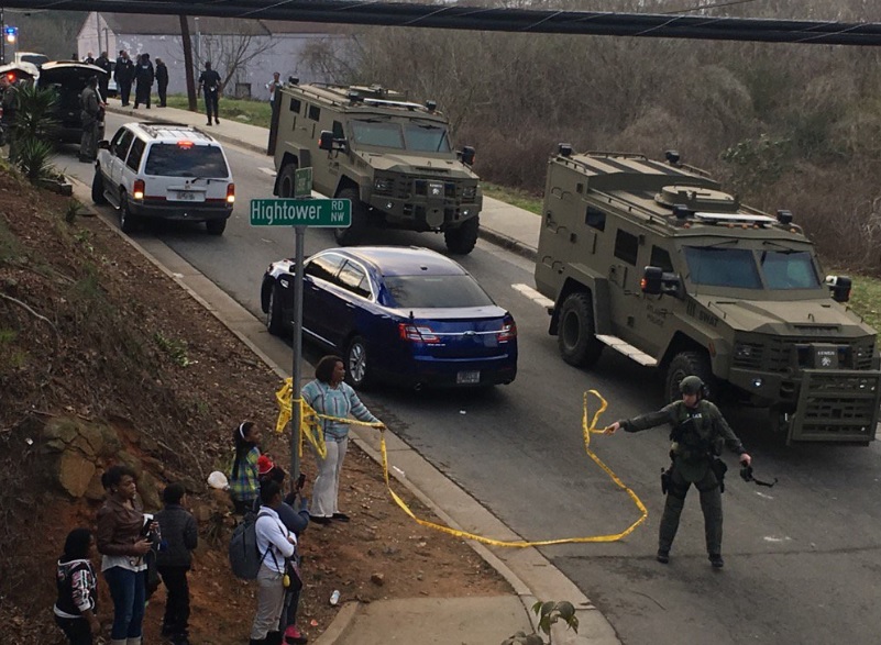 Students held at school while police search for six gunmen – 95.5 WSB