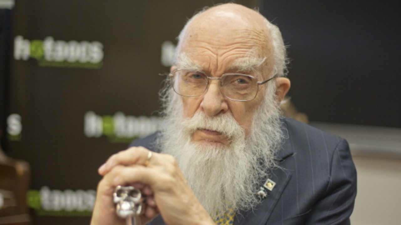 James Randi, magician, paranormal debunker, dead at 92 – WMMO