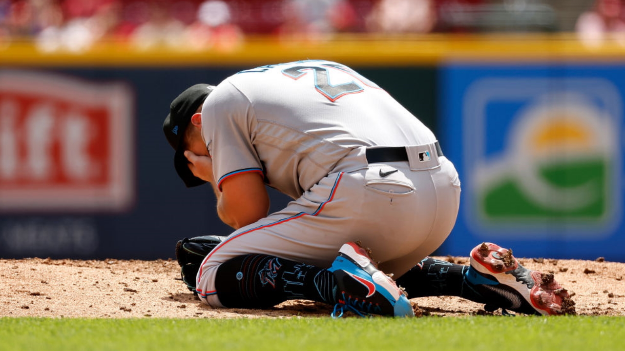 Alex Cobb Hit In Head