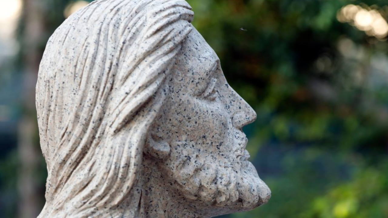 Jesus statue beheaded at Miami-area Catholic church – 106.1 BLI